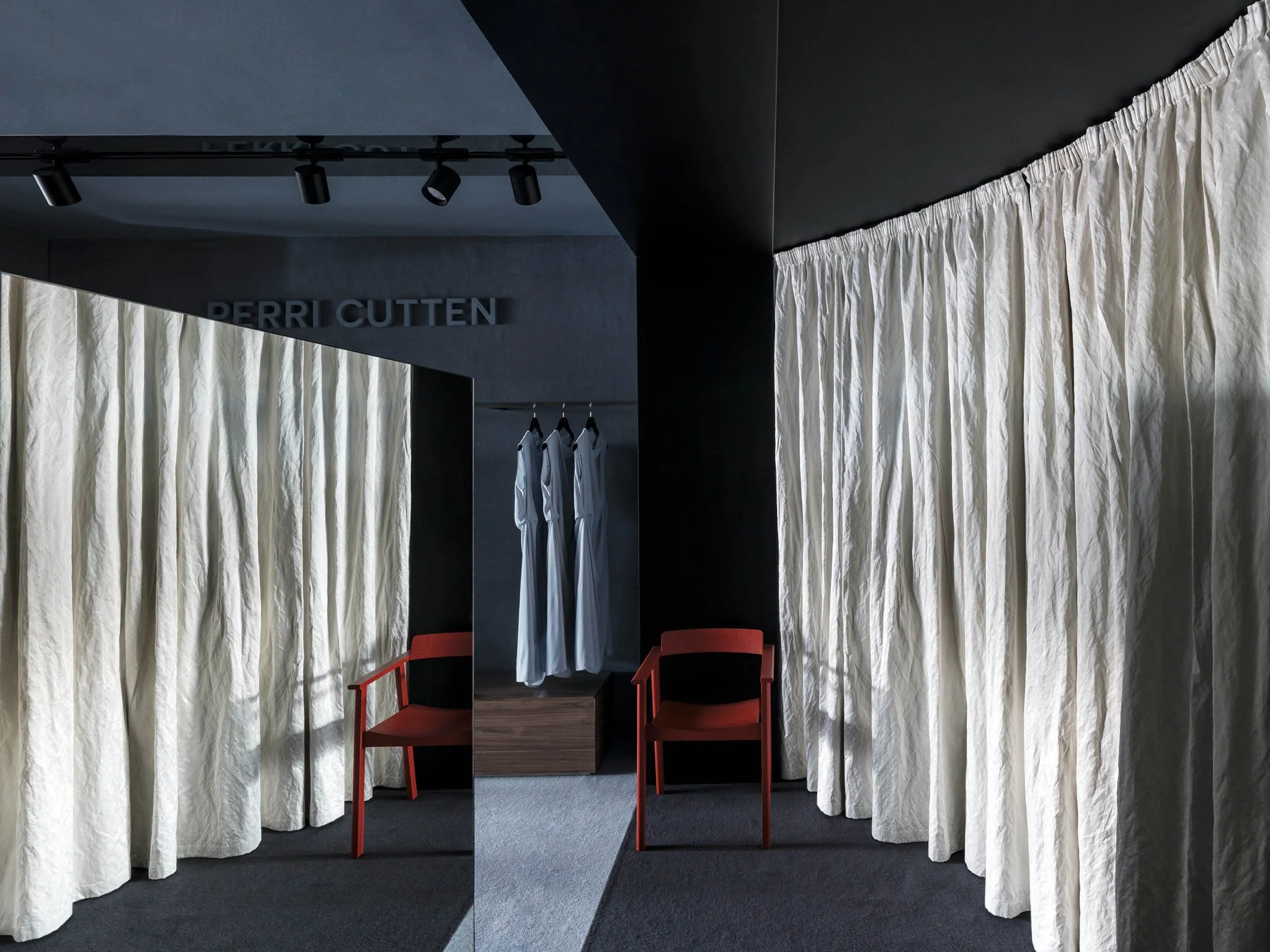 Perri Cutten / Mosman — Brahman Perera.