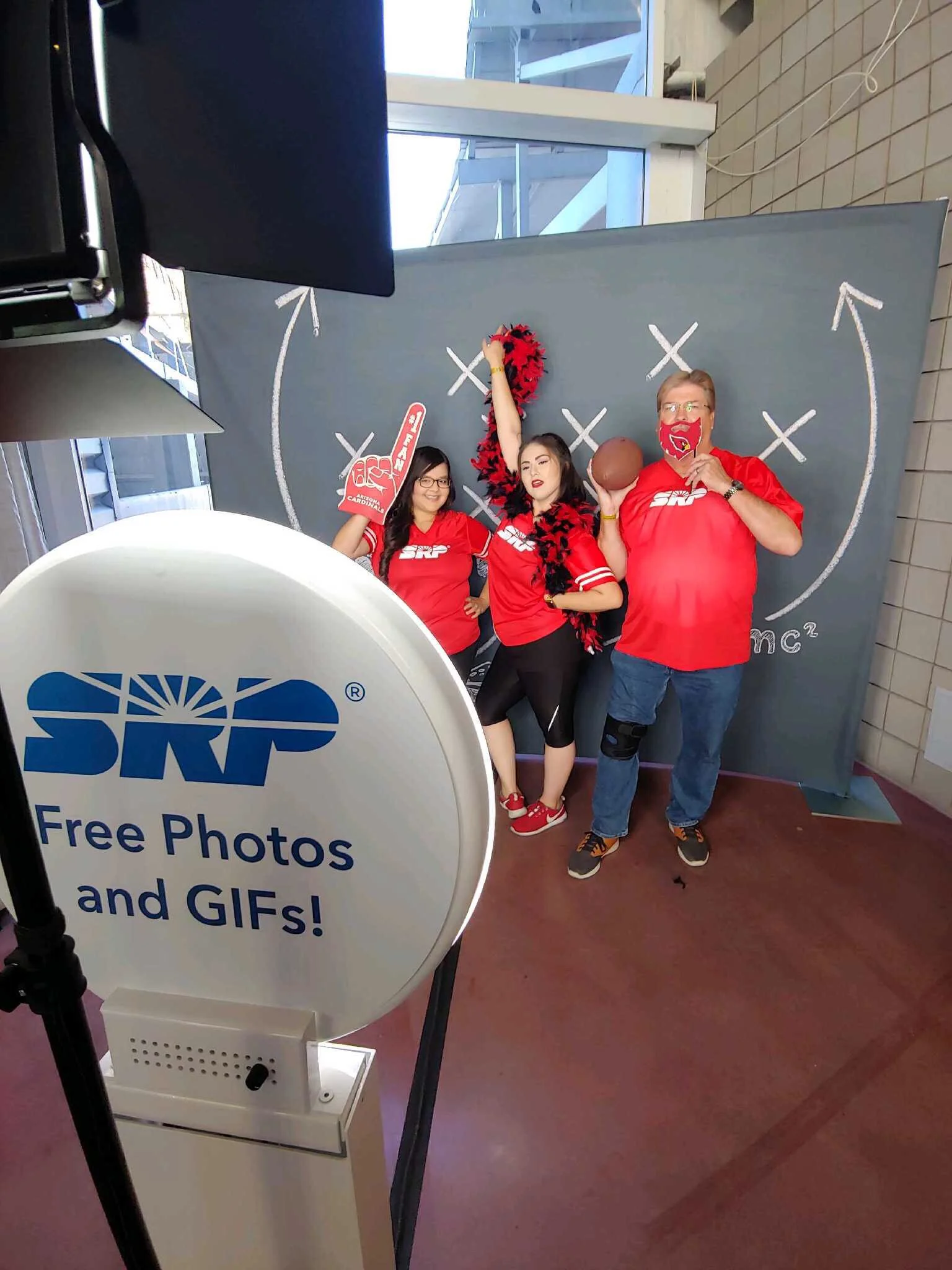 Arizona Boomerang Video Photo Booth Rentals — MISGIF Photo Booths