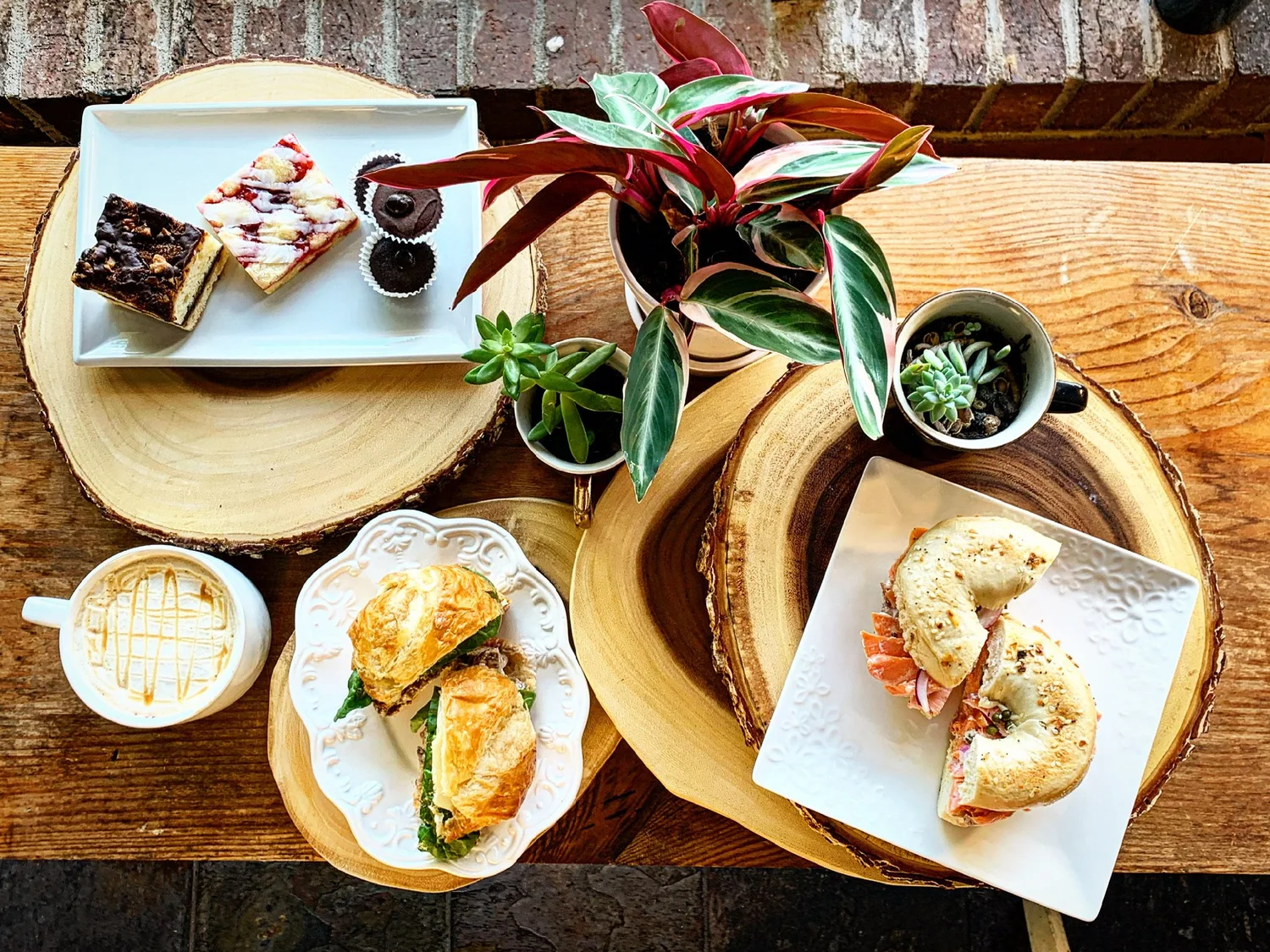 Moments Coffee Bar & Eatery