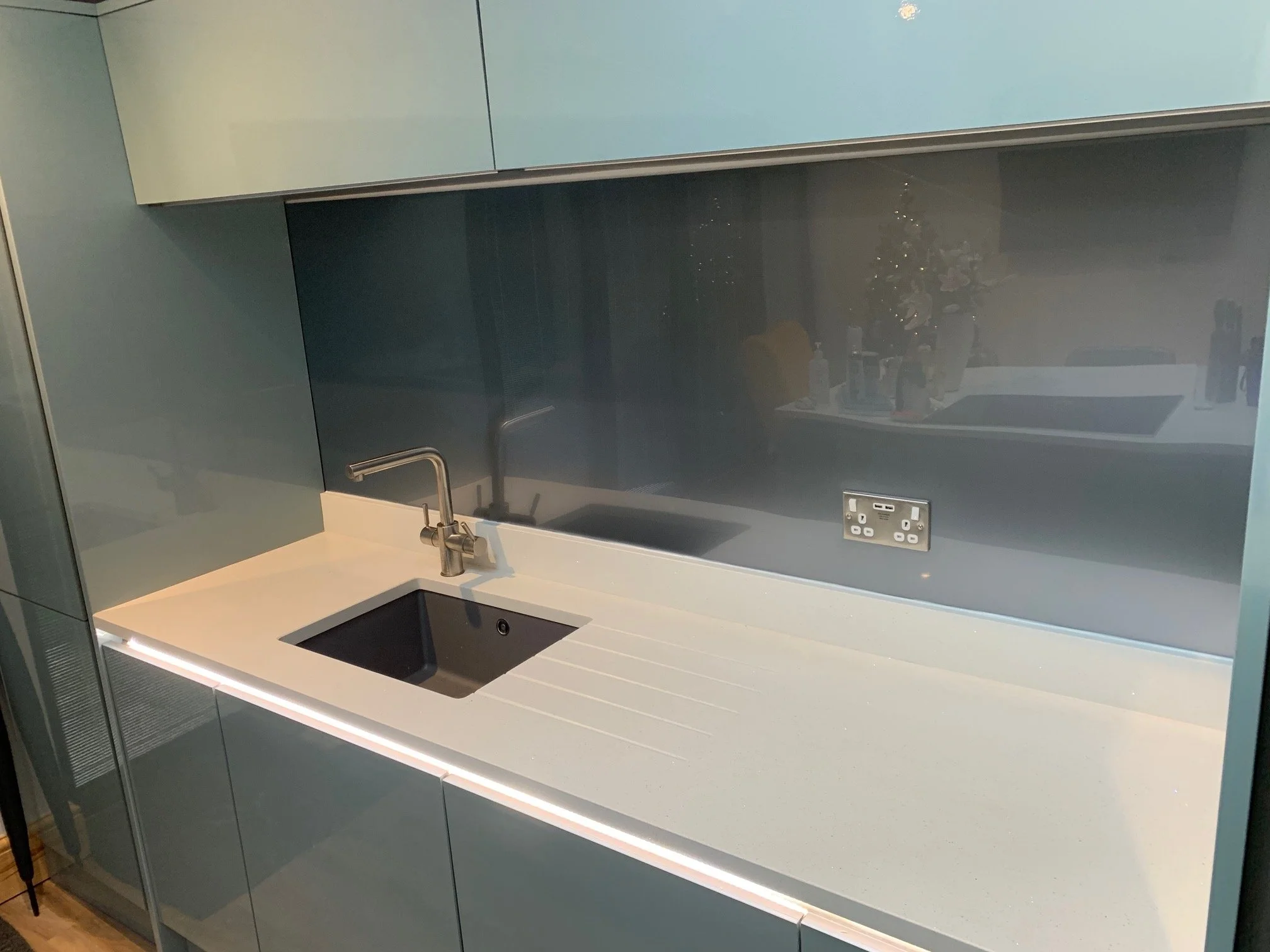 Acrylic Splashbacks — We Love Acrylic
