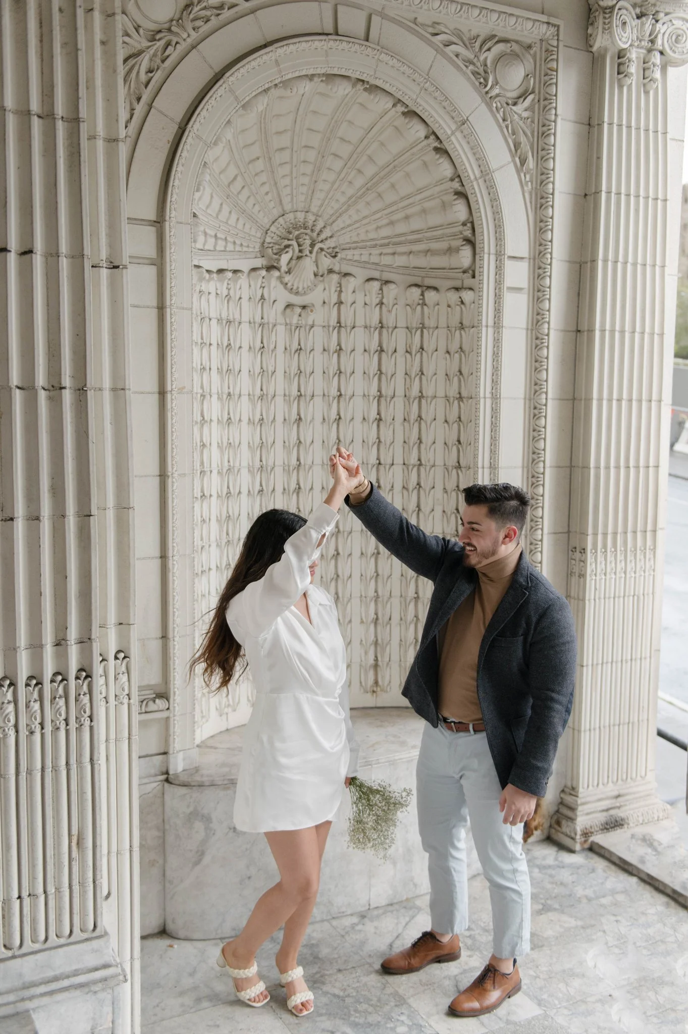 Pioneer Square Downtown Seattle Engagement Session — J & L PHOTOGRAPHY