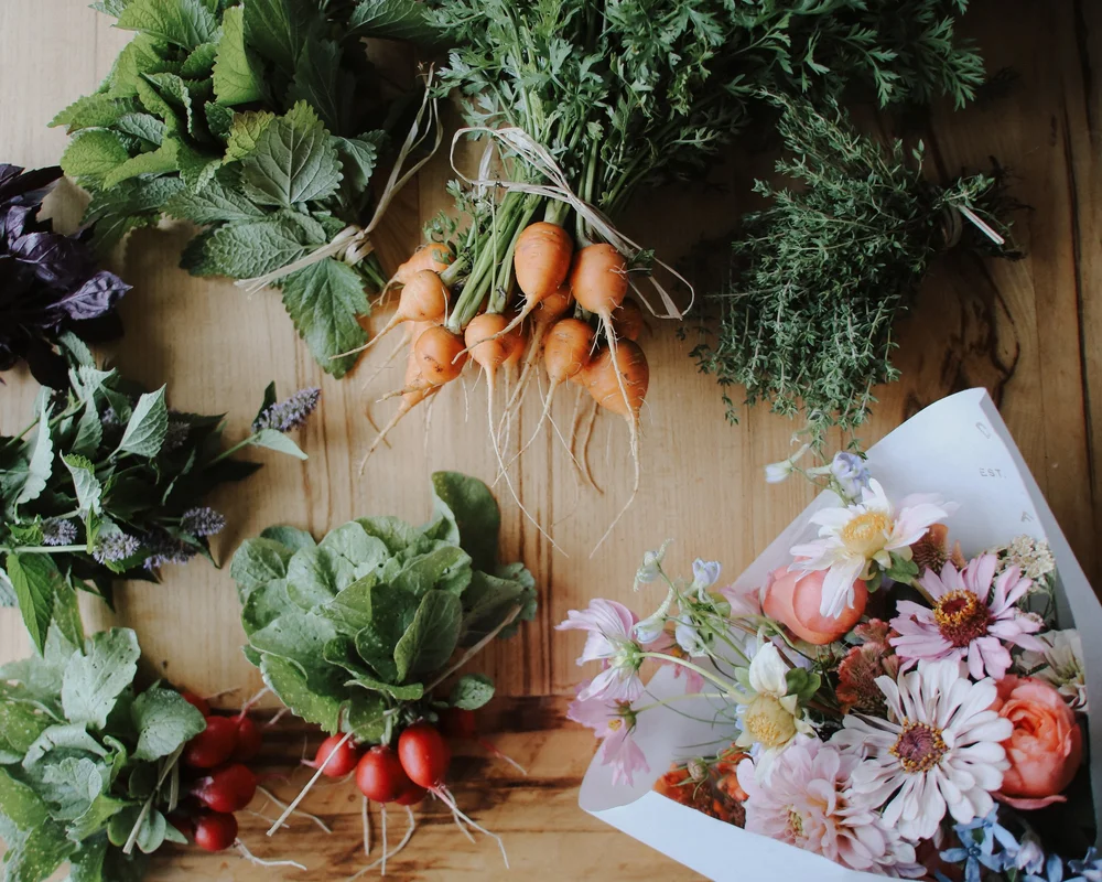 Daily Farm - Flowers and Produce