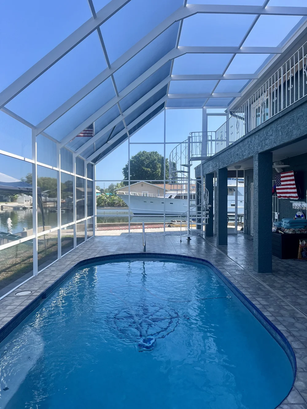 Screening Dunrite | Pool Cage Rescreening Training | Tampa Bay
