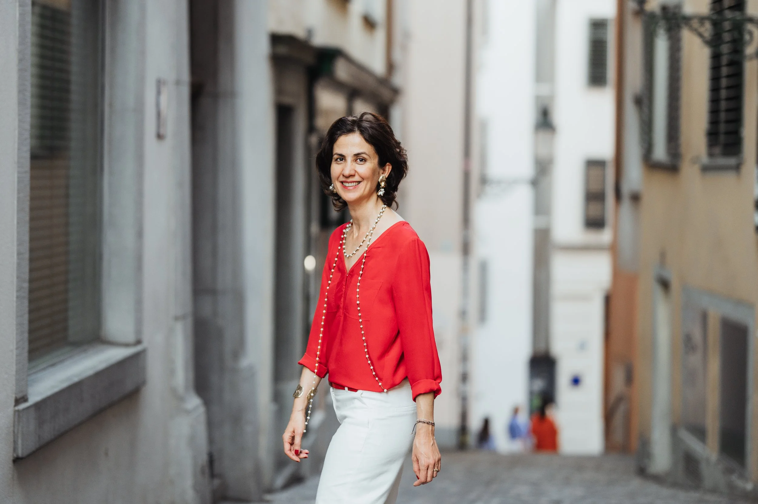 THRIVE. CRISTINA POP