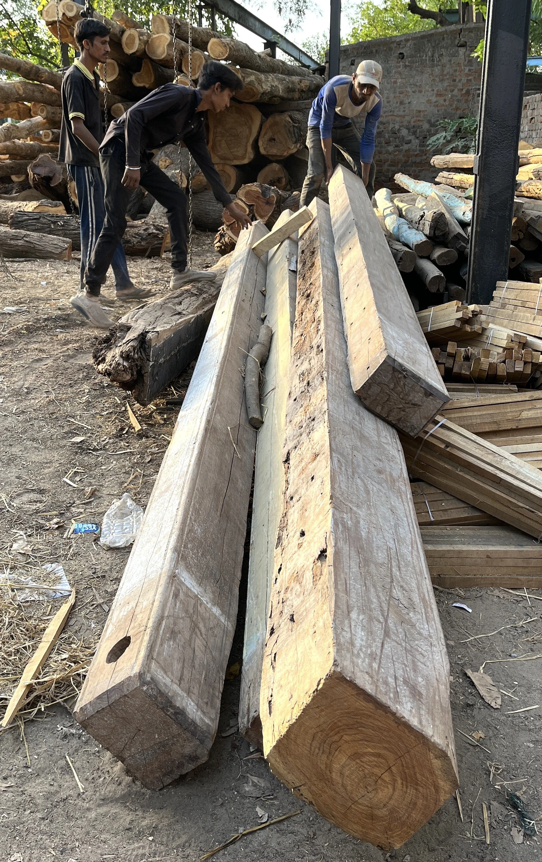 Reclaimed Wood Supplier | Authentic & Sustainable Style