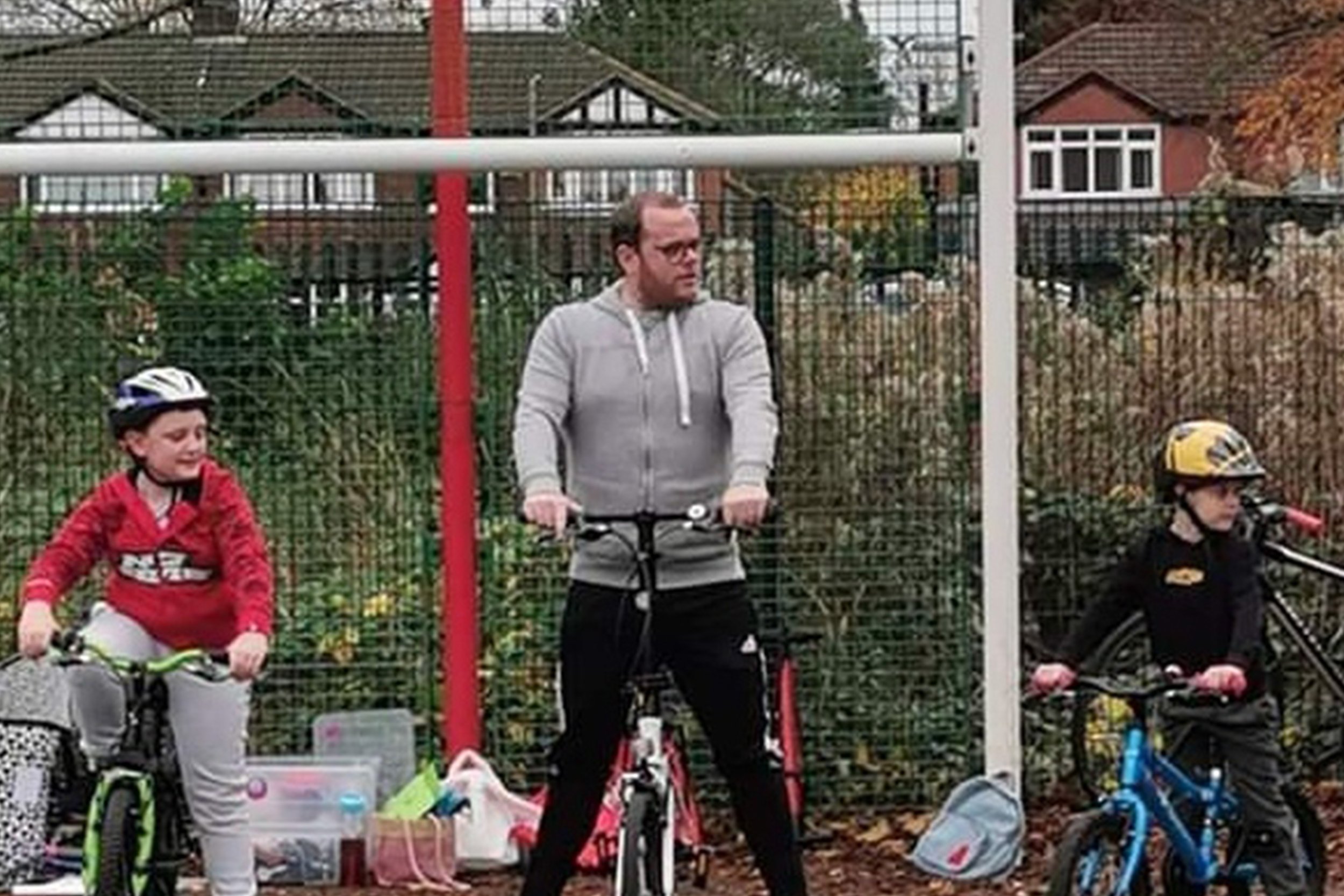 Cycling lessons to teach your children to ride their bikes confidently ...