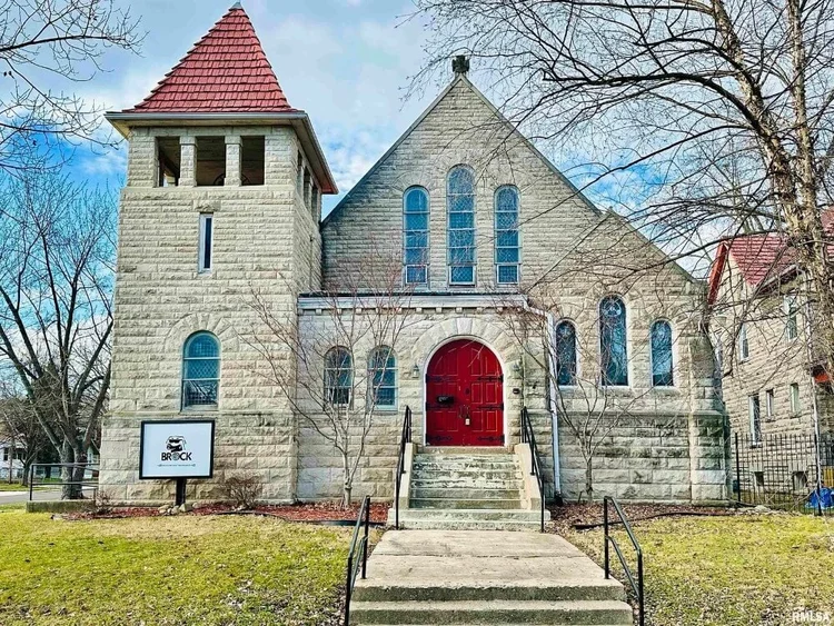 S. Andrews Church, 1897 in Peoria, Illinois - $369k | Old Houses USA
