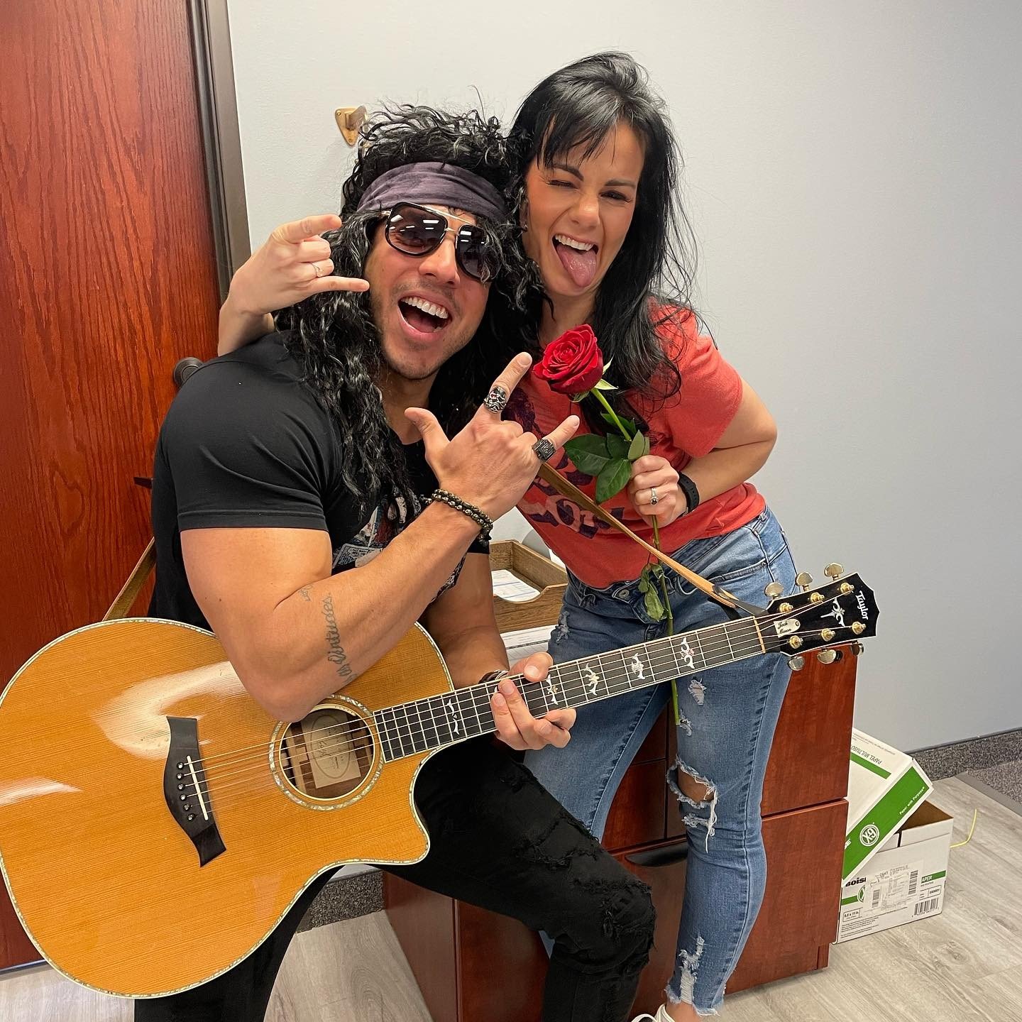 Singing Telegrams | Rockstar Singing Telegrams