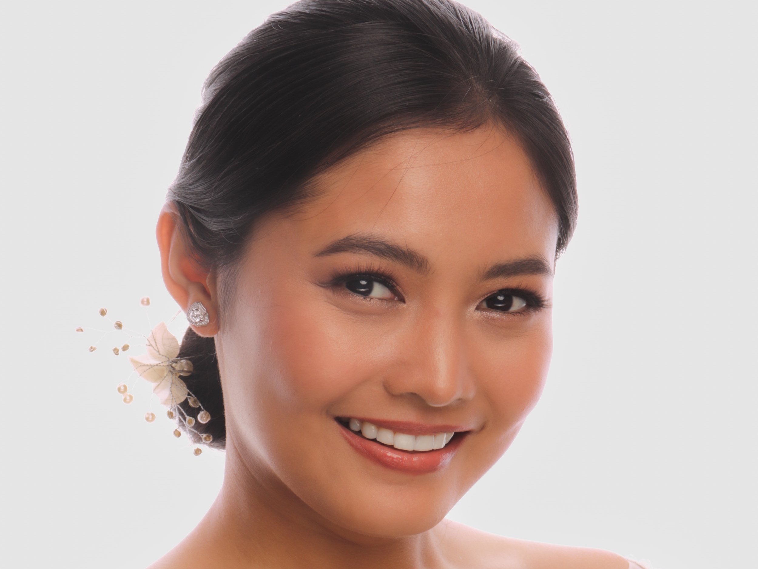 CHRISTINA ONG MAKEUP ARTISTRY