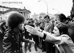 Angela Davis — aacvr-germany.org
