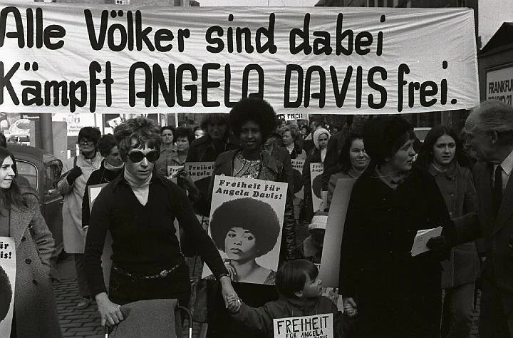 Angela Davis — aacvr-germany.org