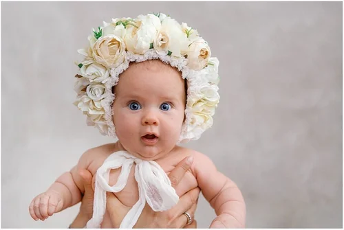 A Guide to Beautiful Baby Girl Portraits for every Milestone | Studio B ...
