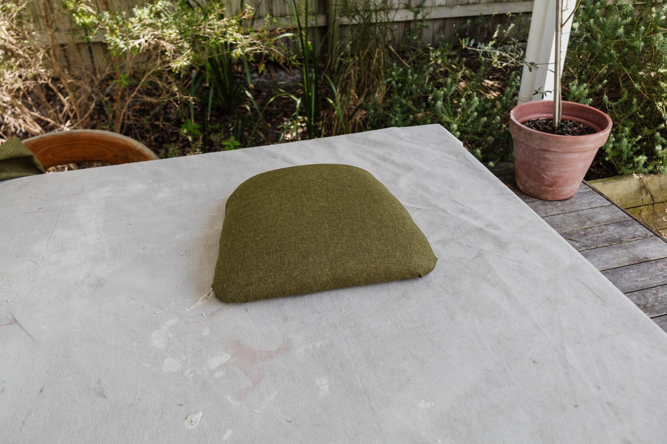 Upcycled Scalloped Barstools — Smor Home