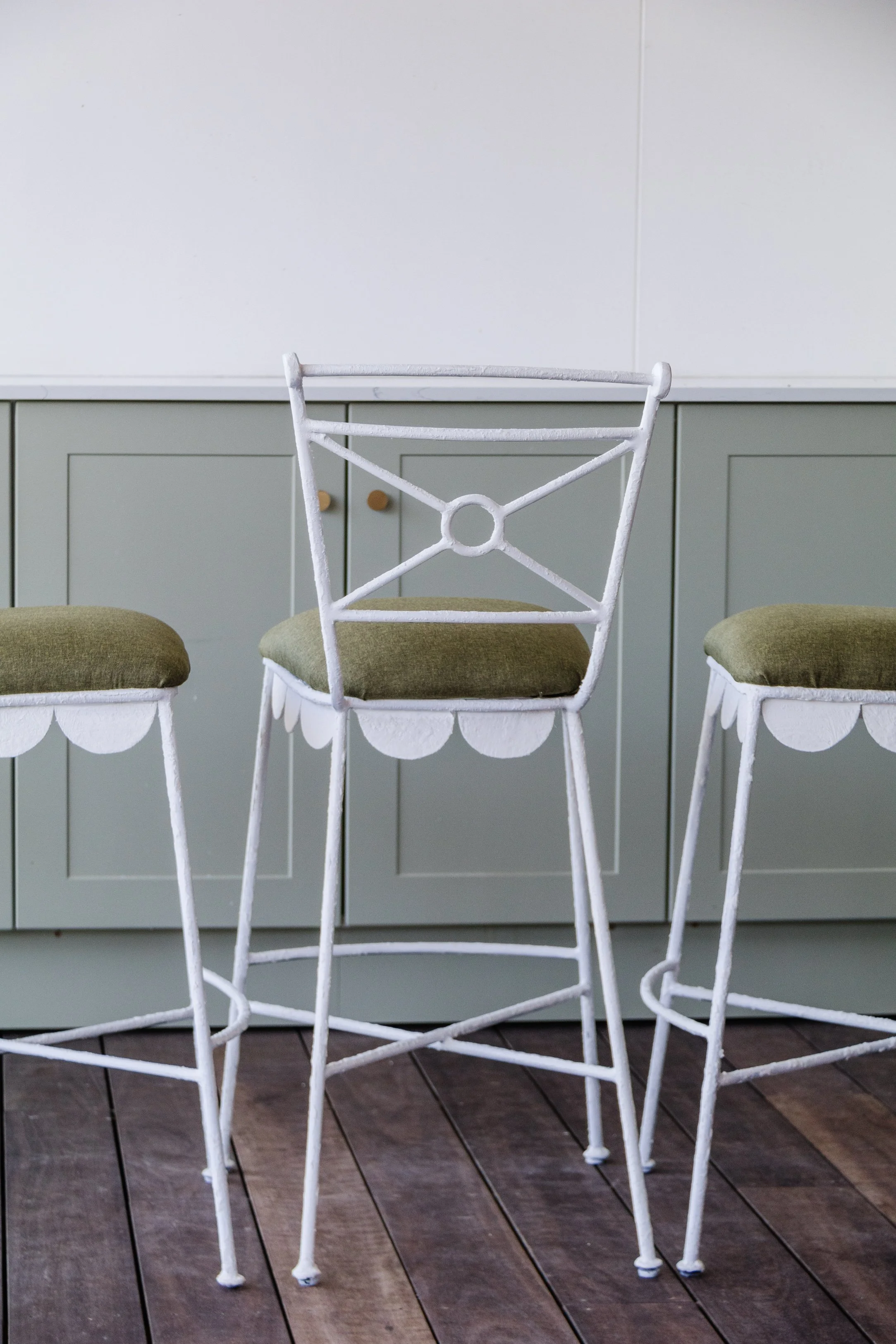 Upcycled Scalloped Barstools — Smor Home