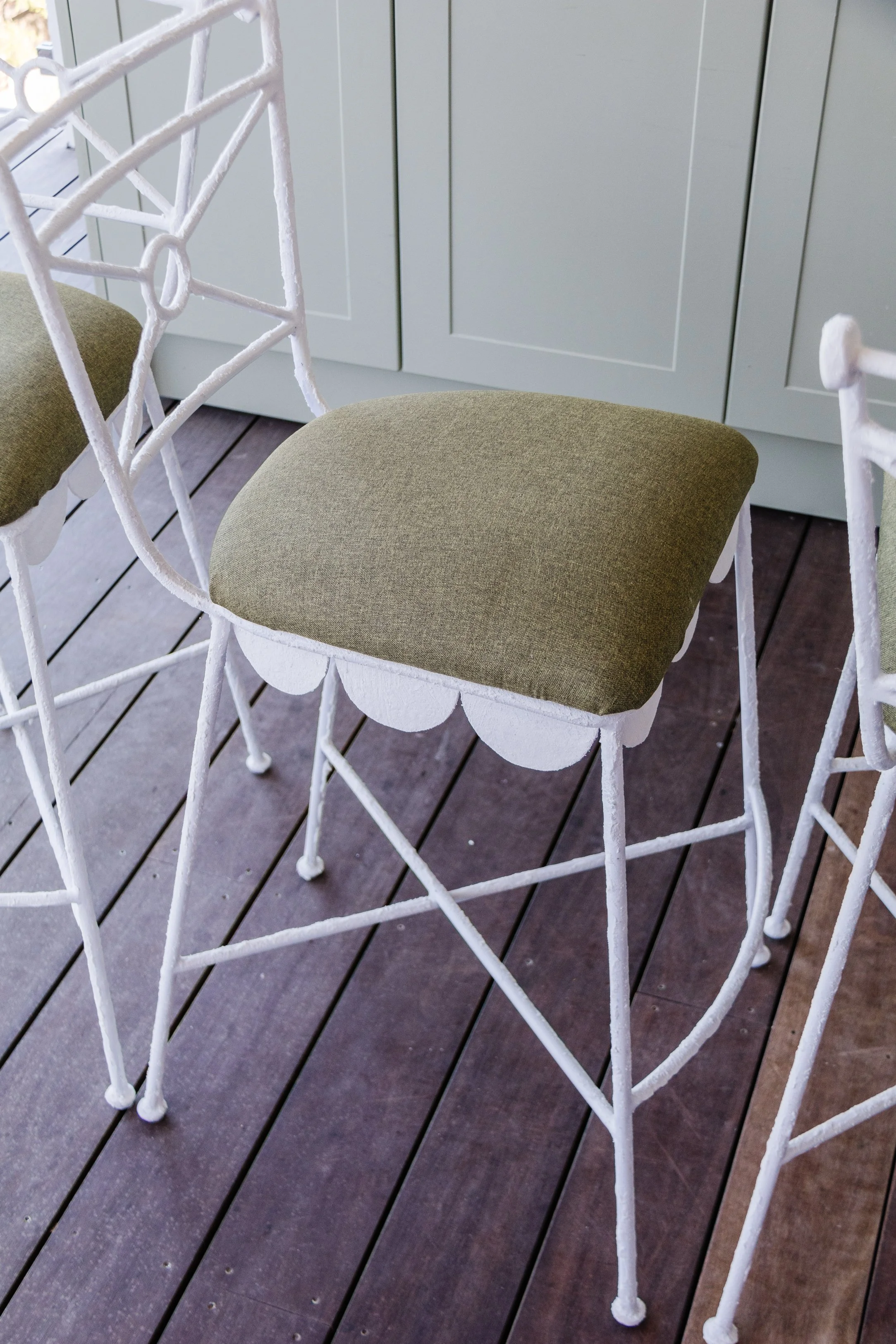 Upcycled Scalloped Barstools — Smor Home