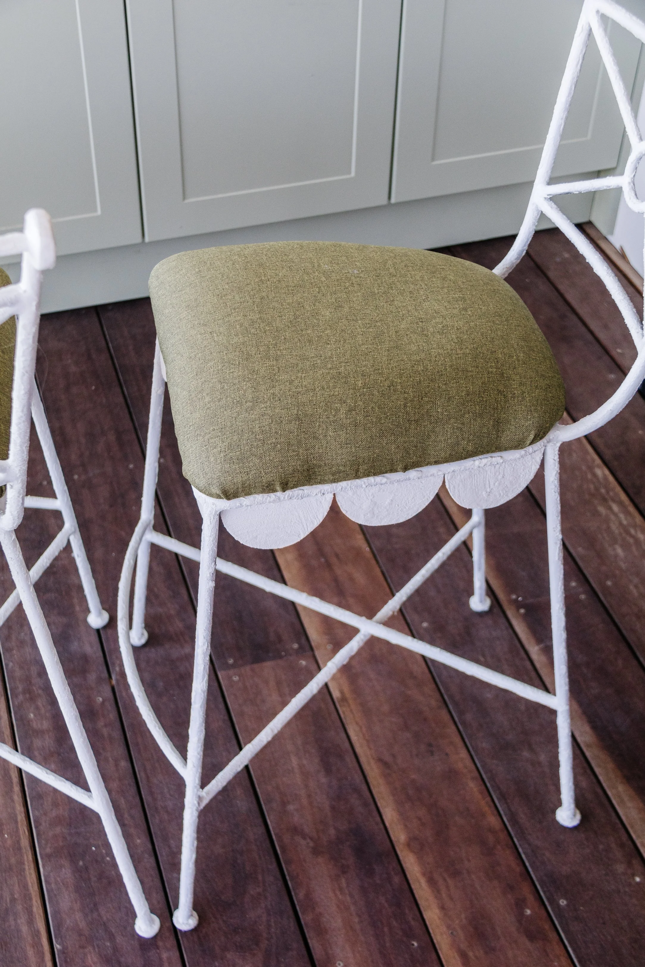 Upcycled Scalloped Barstools — Smor Home