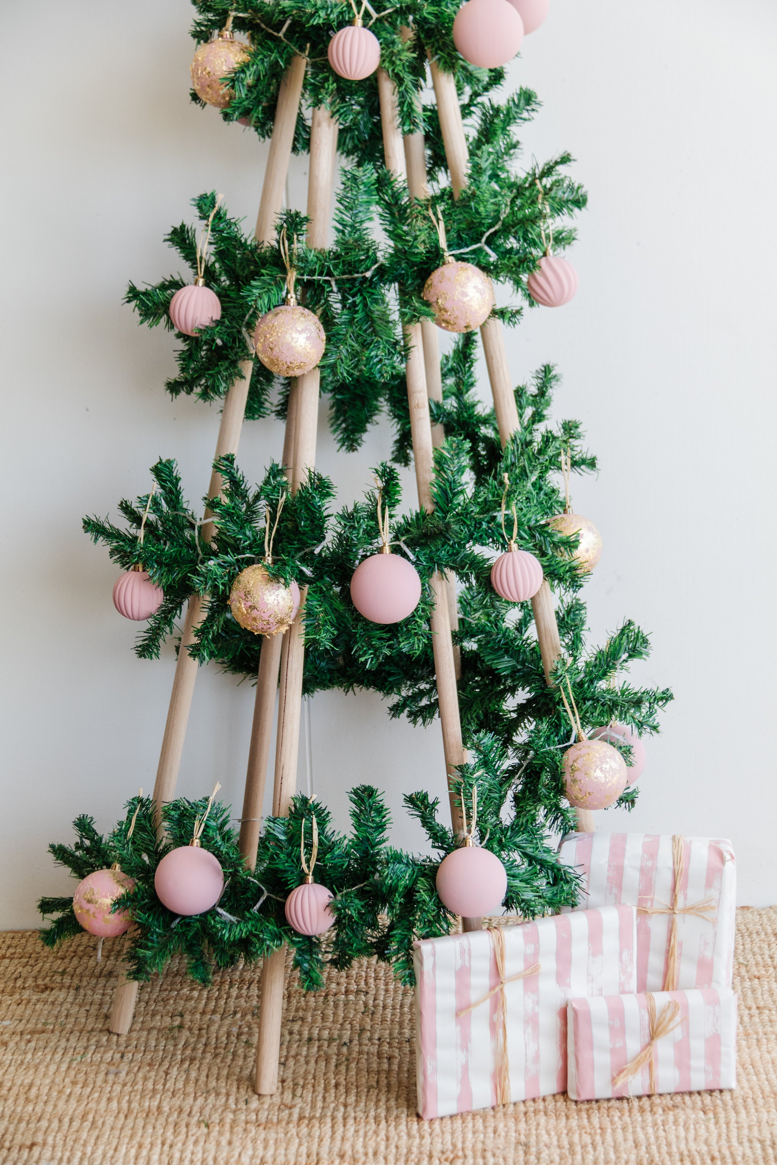 DIY Dowel Christmas Tree — Smor Home