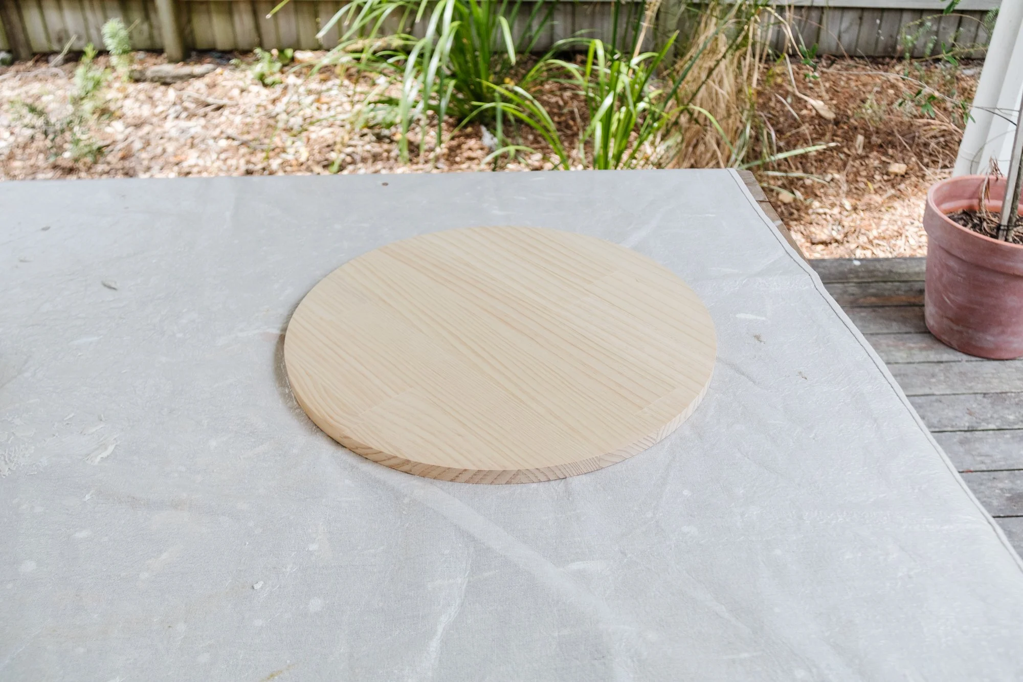 Making A Sculptural Ball Side Table — Smor Home