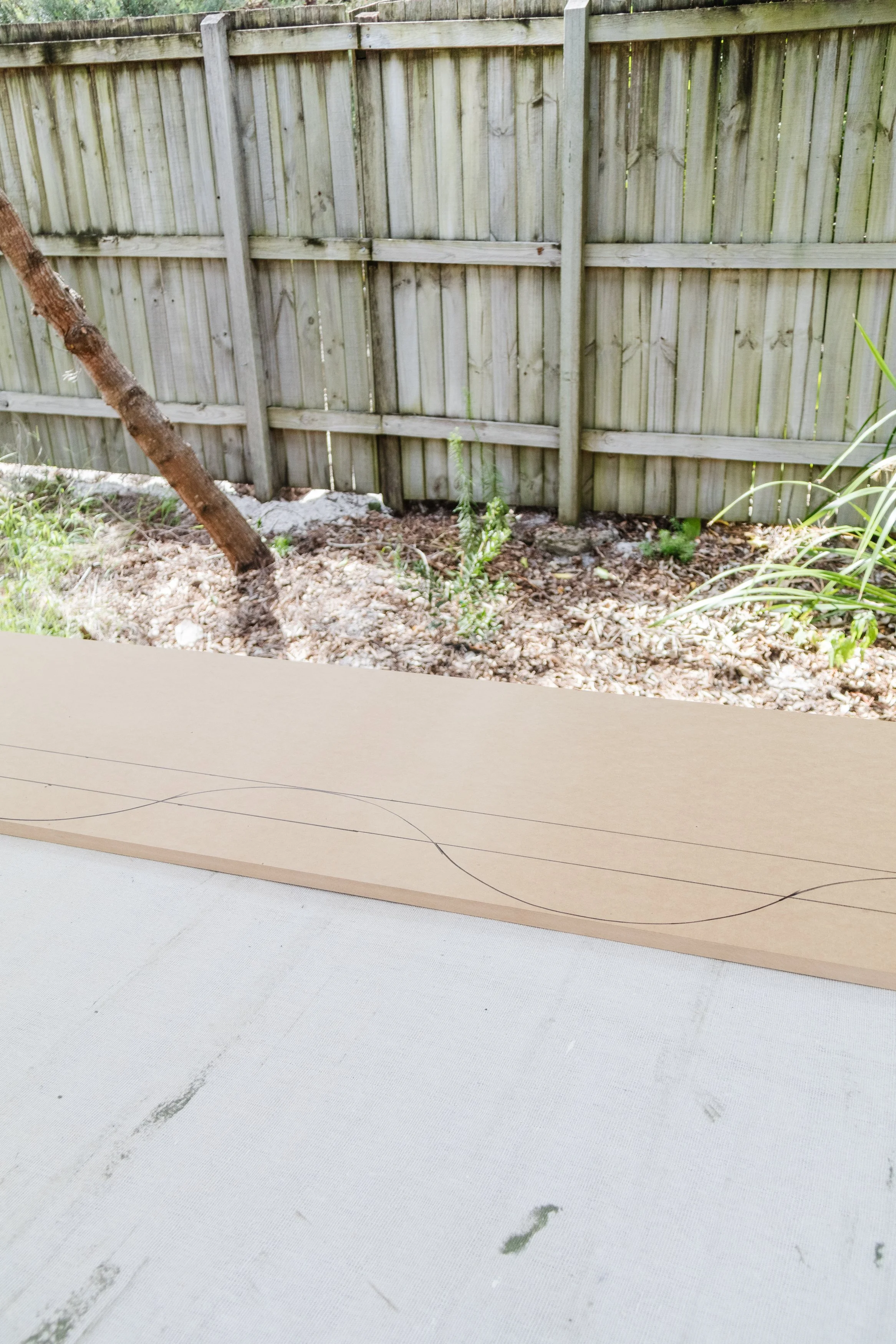 How To Make DIY Wavy Shelves — Smor Home