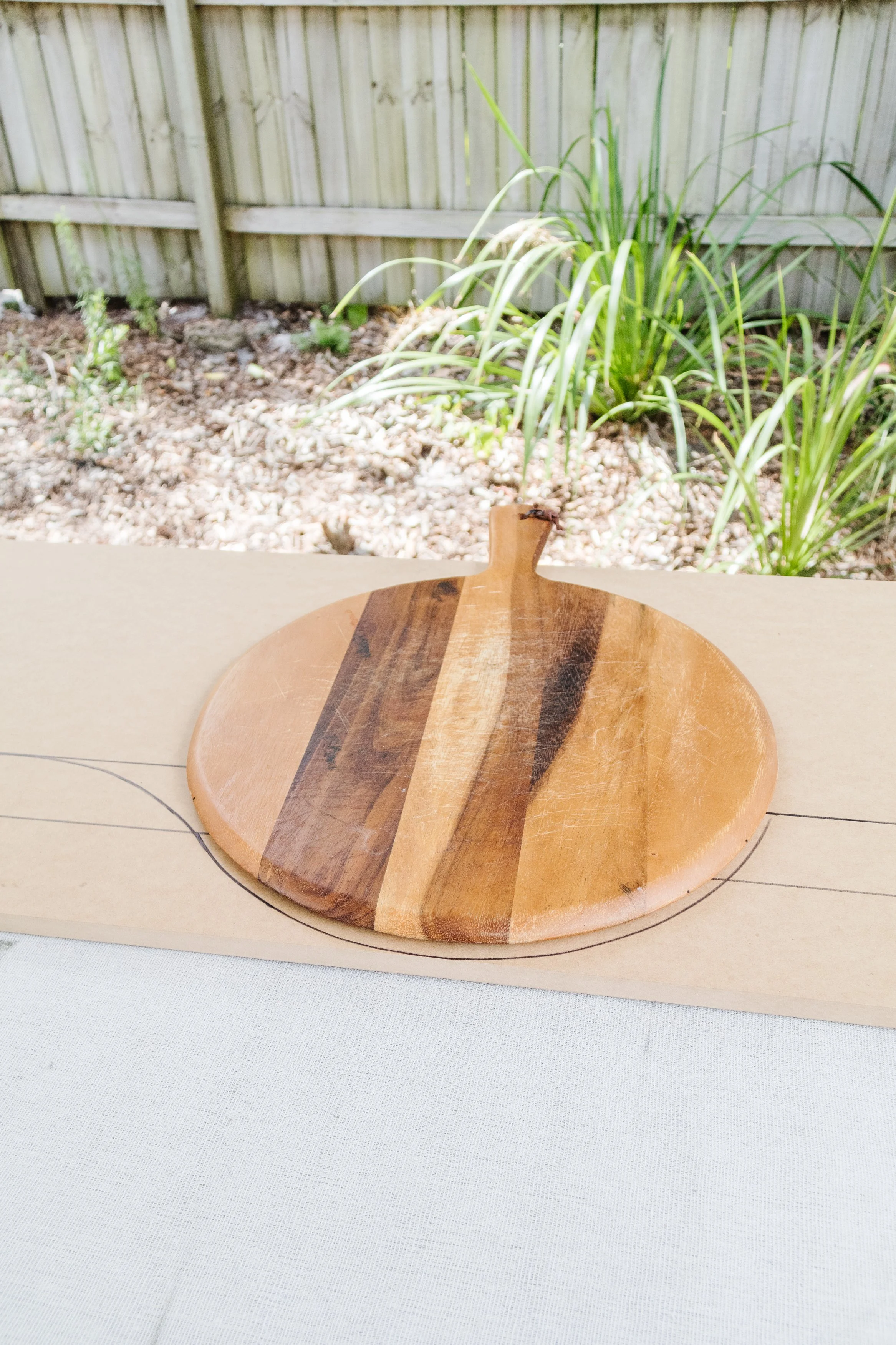 How To Make DIY Wavy Shelves — Smor Home