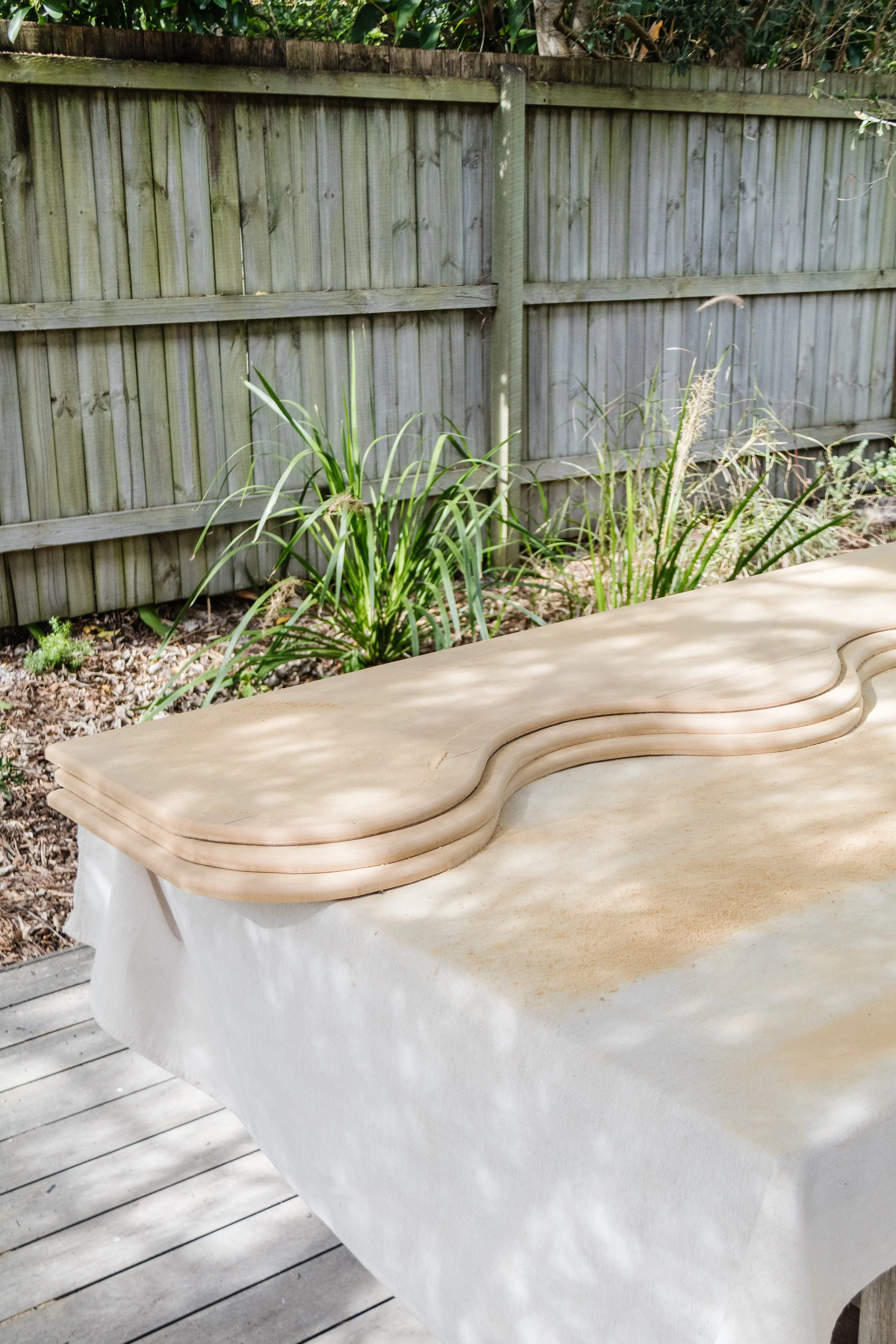 How To Make DIY Wavy Shelves — Smor Home