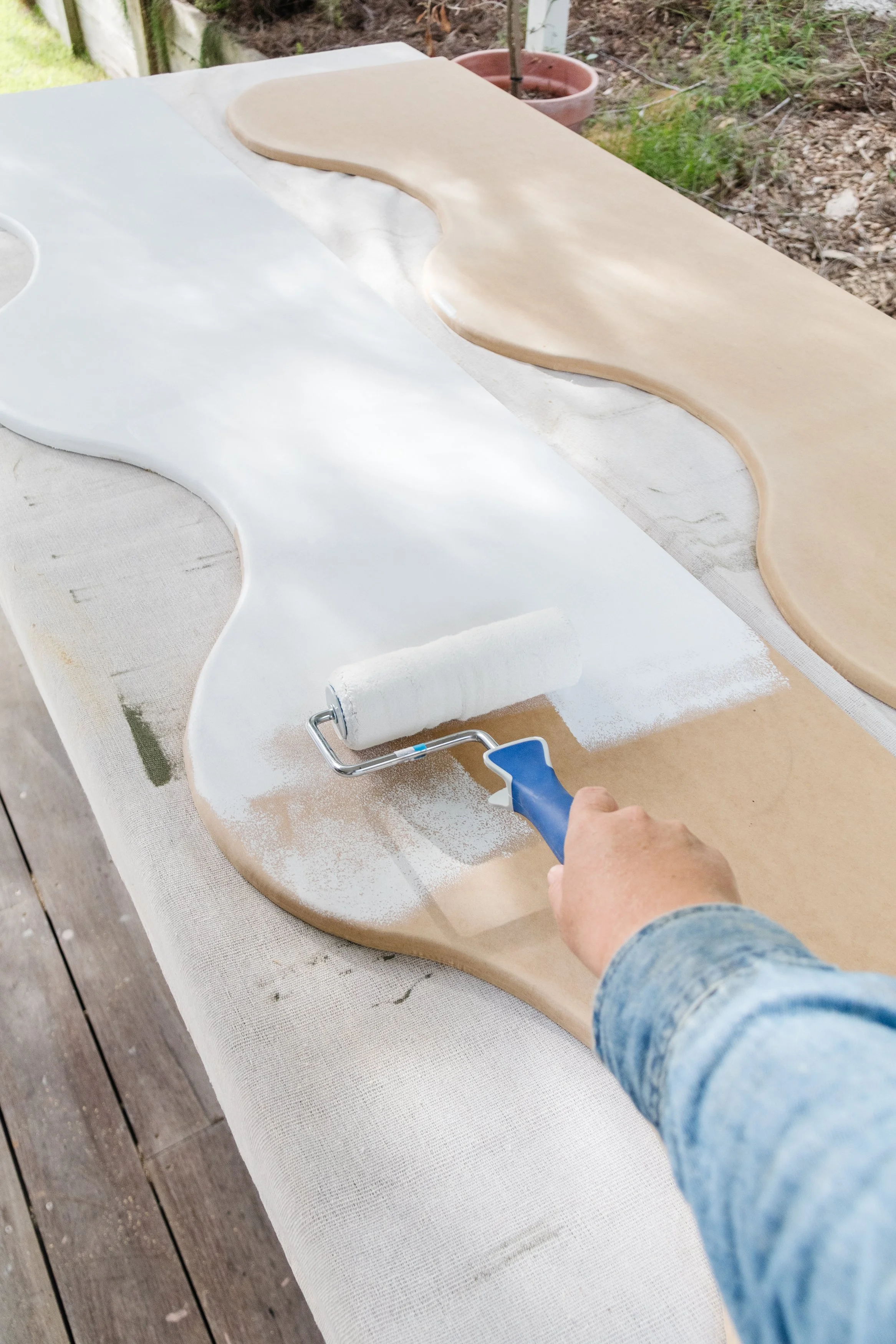 How To Make DIY Wavy Shelves — Smor Home