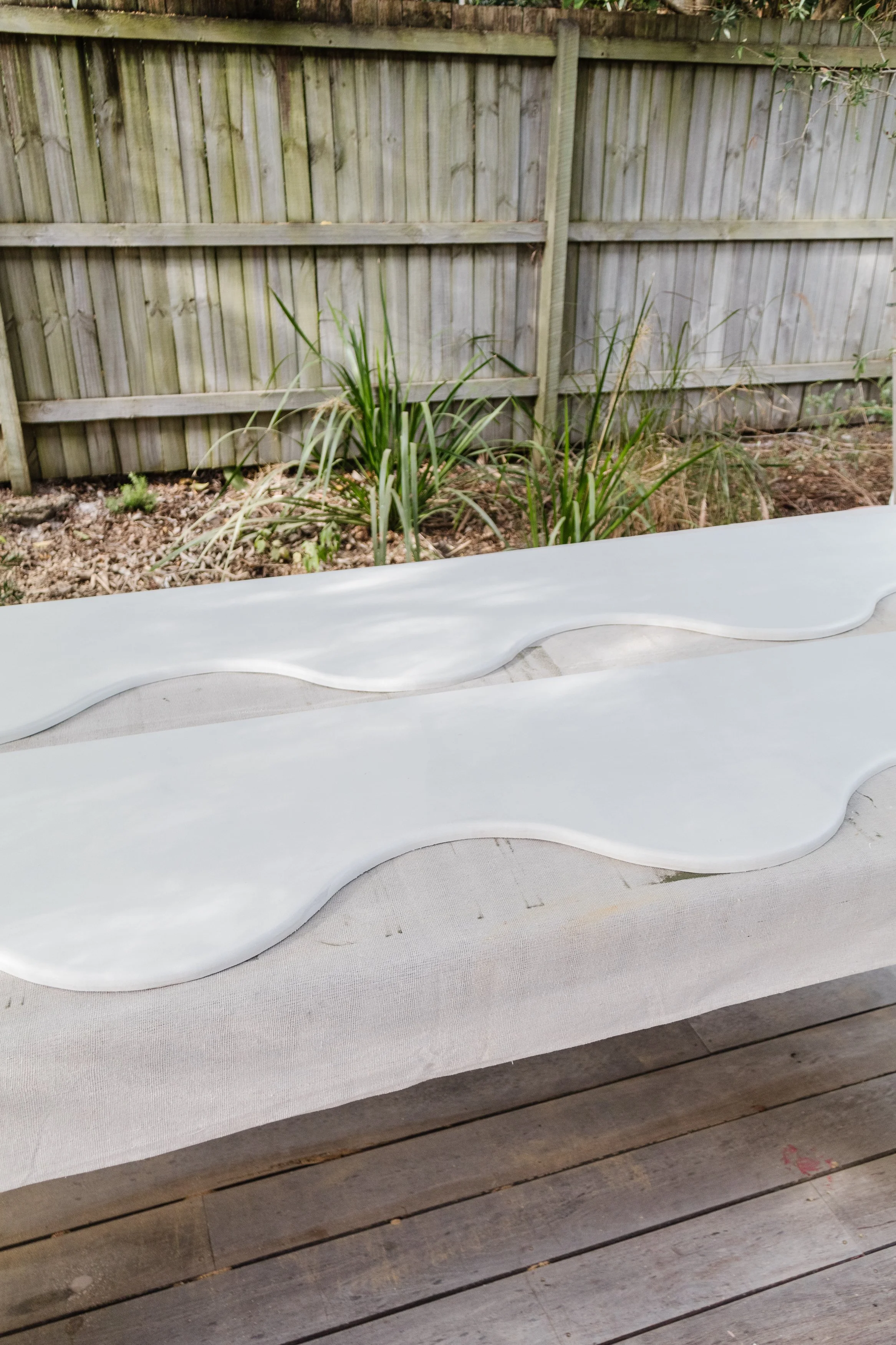 How To Make DIY Wavy Shelves — Smor Home