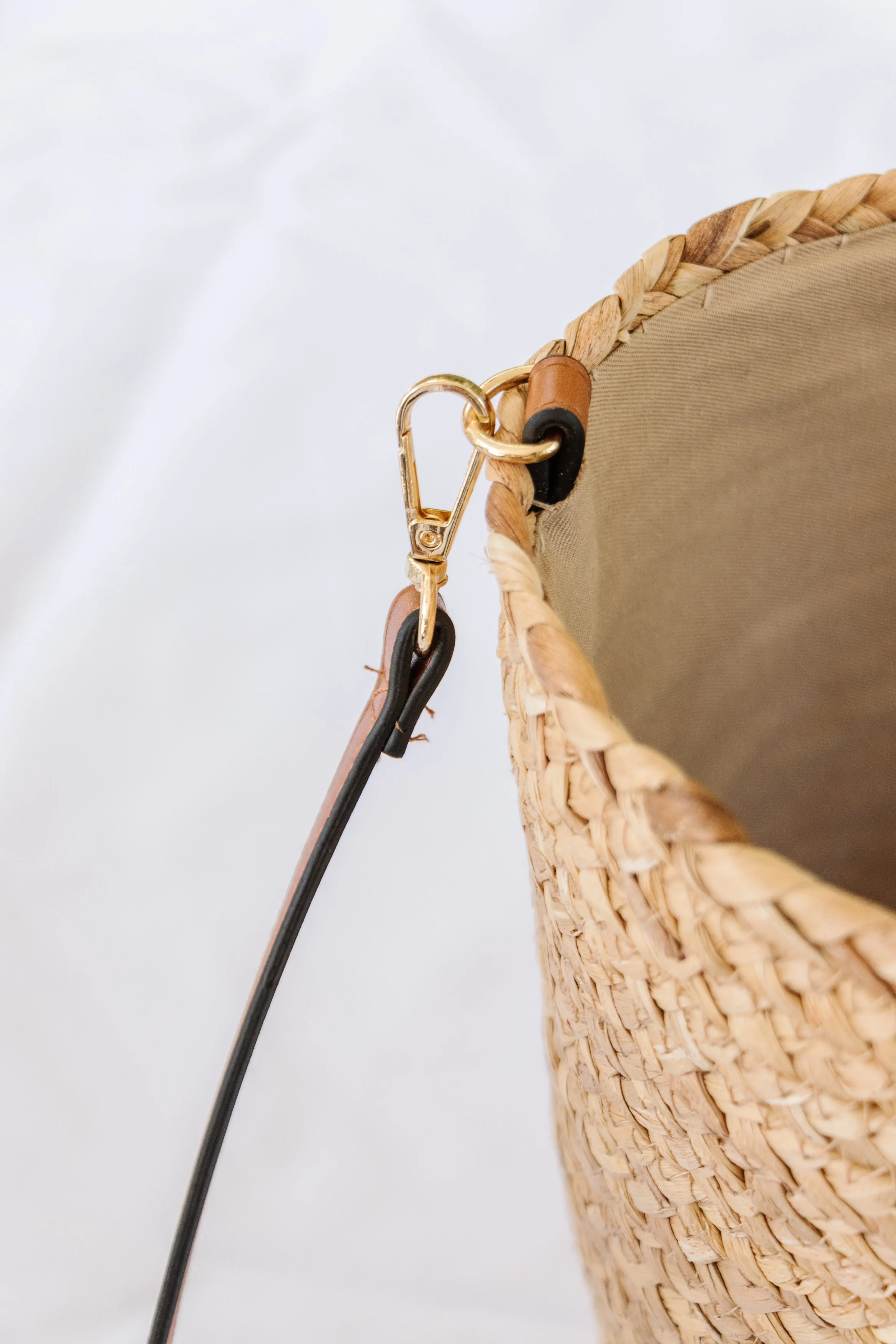 How To Make a DIY Personalised Monogram Bow Tie Bag — Smor Home