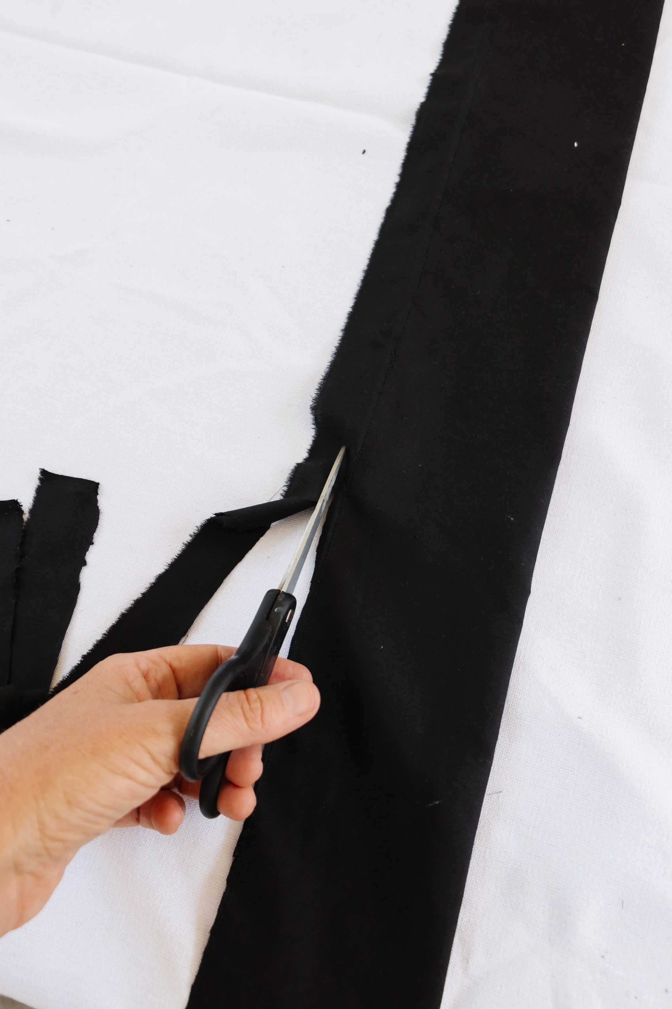 How To Make a DIY Personalised Monogram Bow Tie Bag — Smor Home