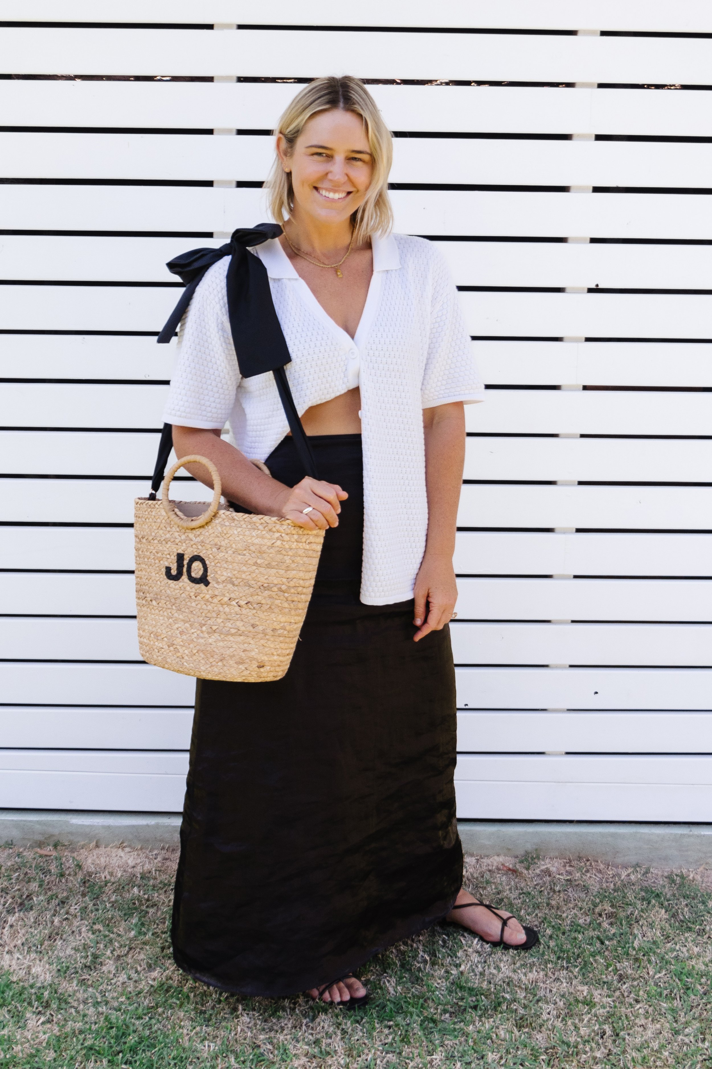 How To Make a DIY Personalised Monogram Bow Tie Bag — Smor Home