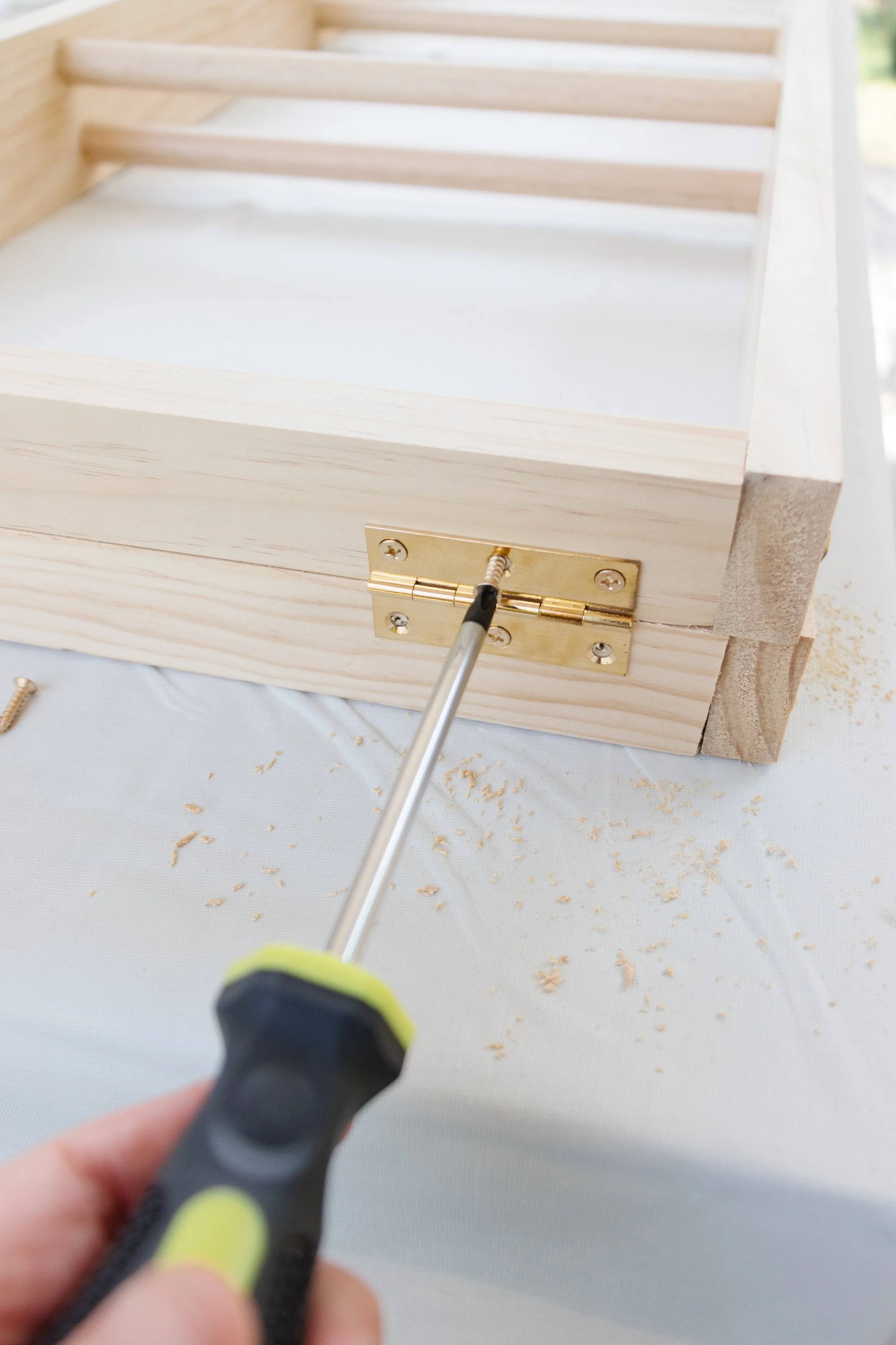 Making A DIY Ladder Christmas Tree — Smor Home