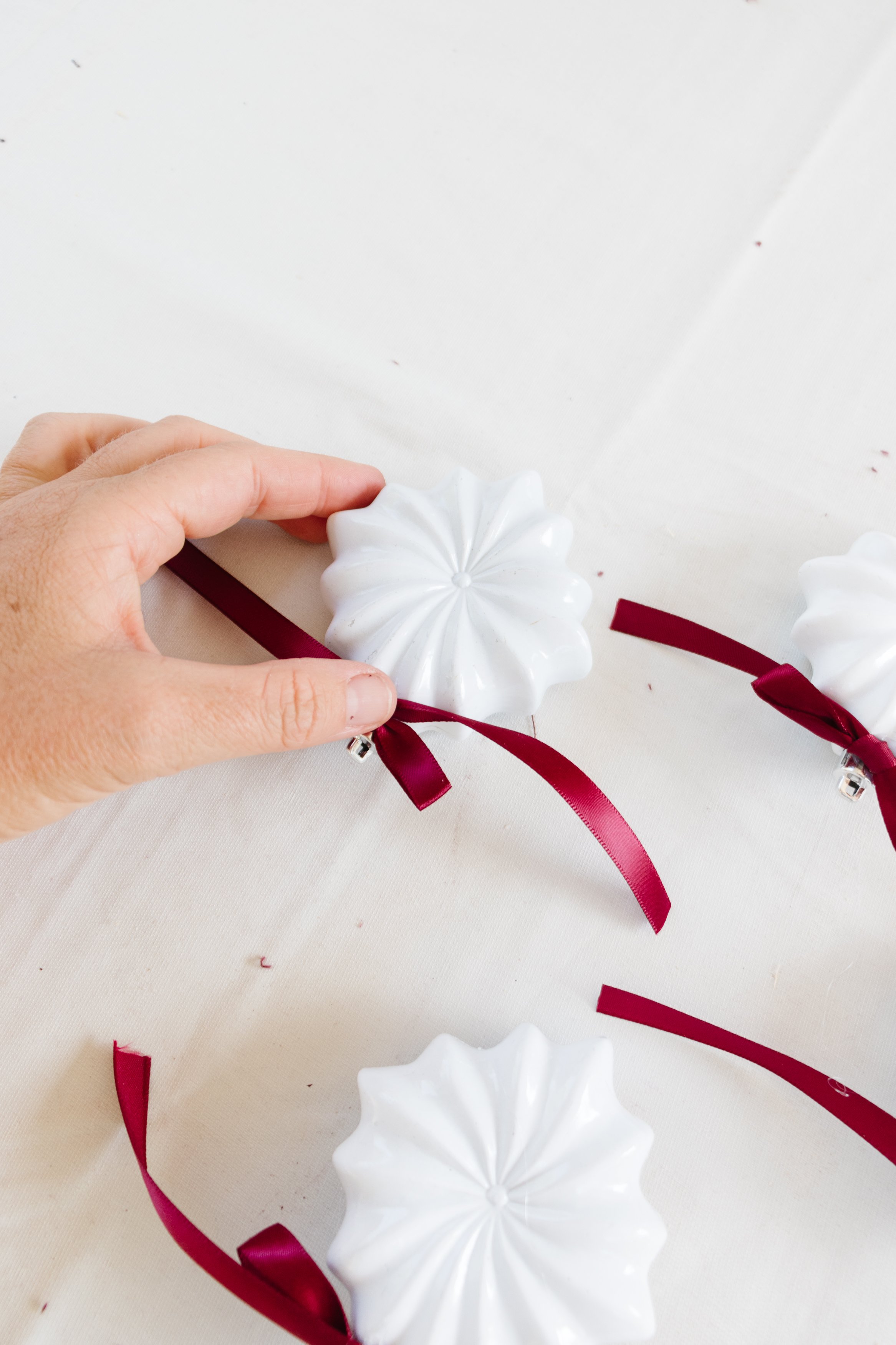 Making A DIY Ladder Christmas Tree — Smor Home