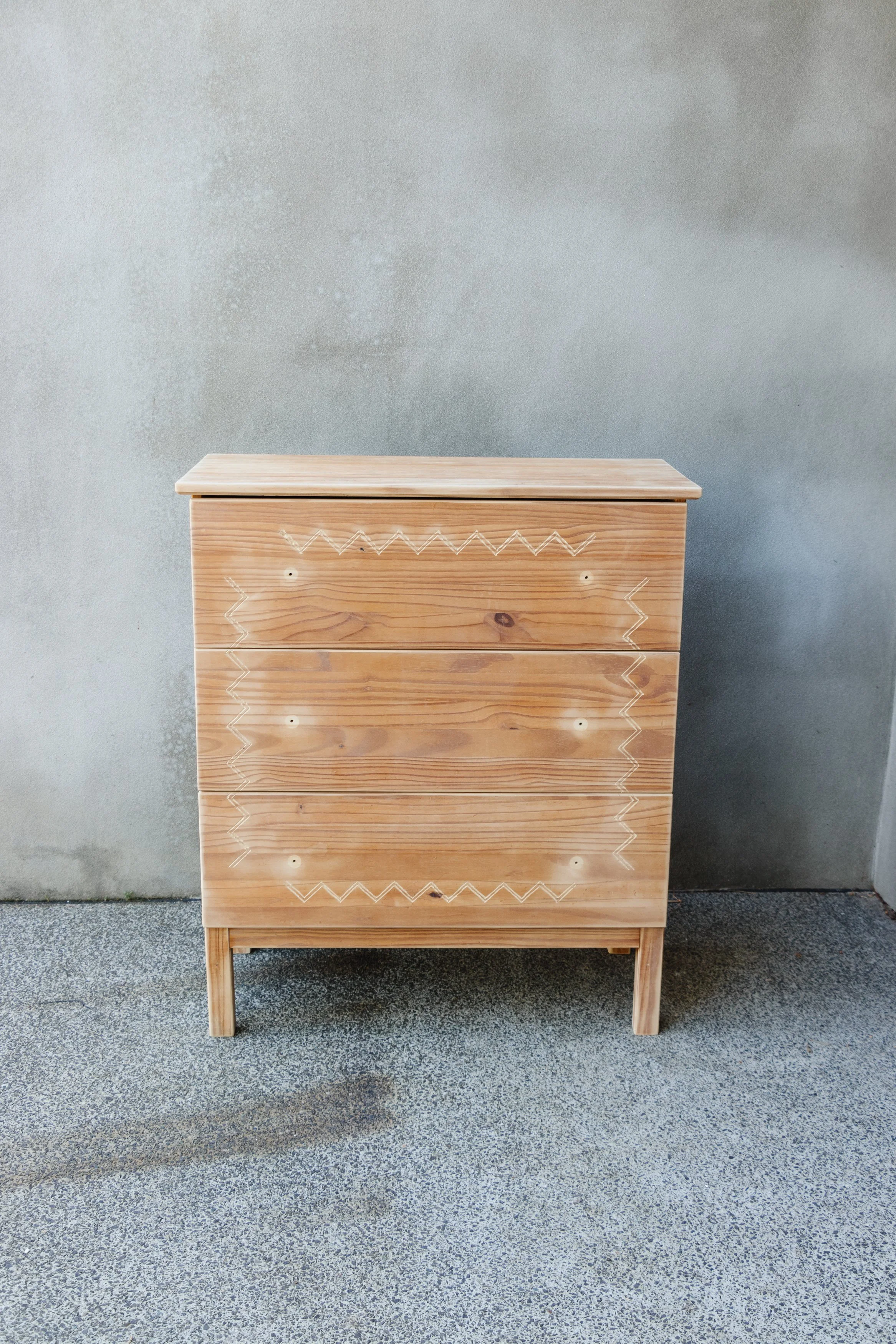 How To Engrave Wooden Furniture — Smor Home