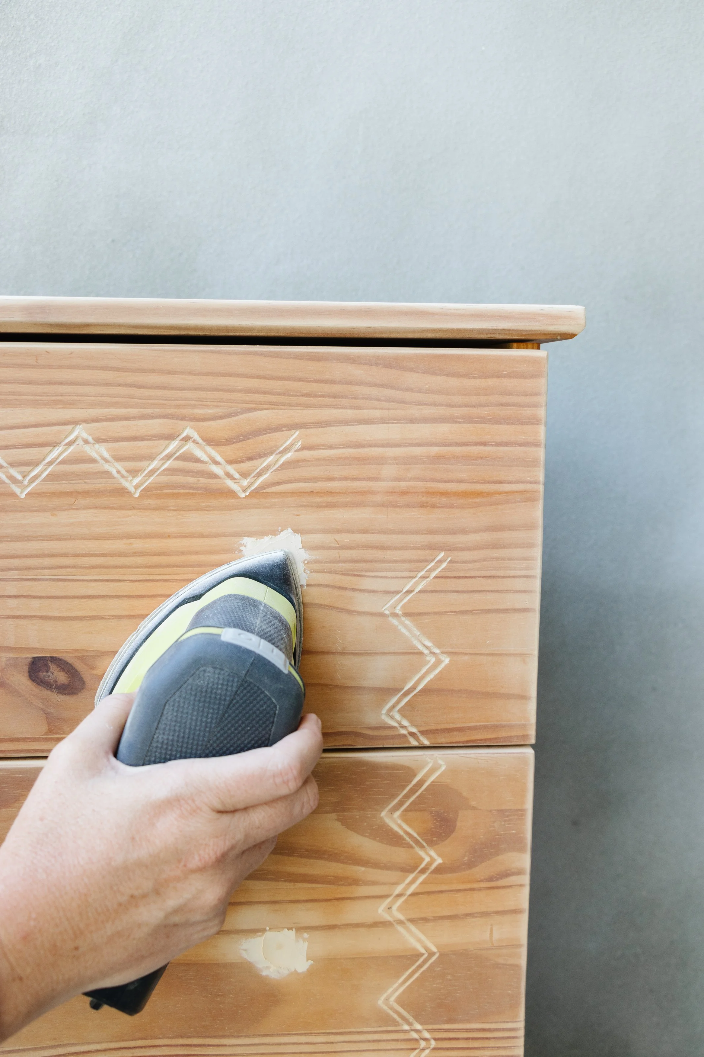 How To Engrave Wooden Furniture — Smor Home