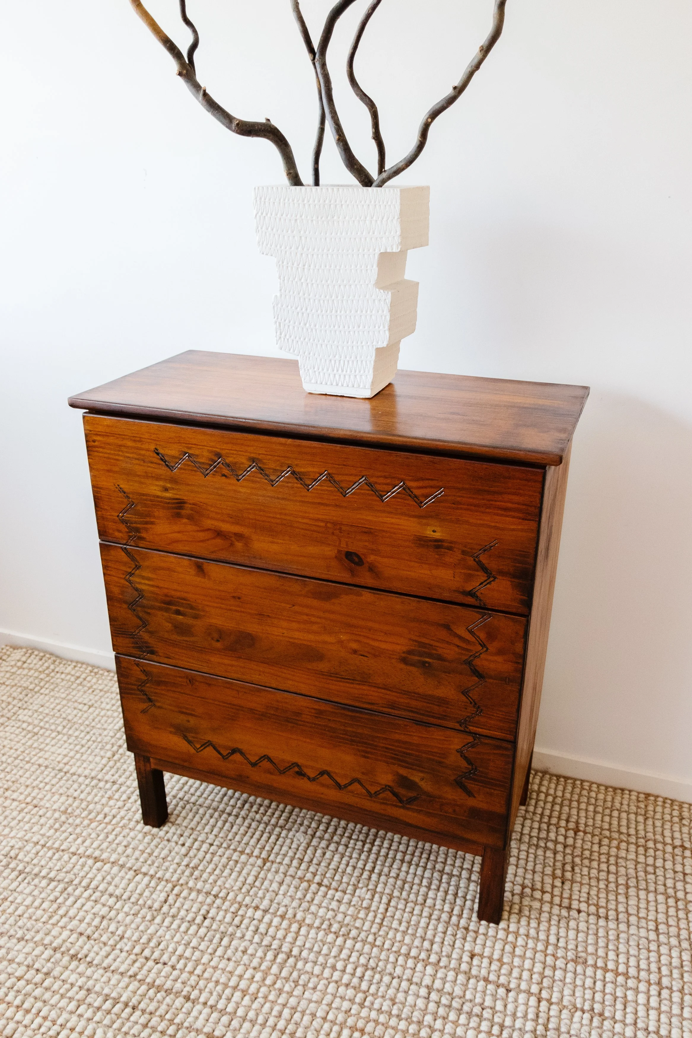 How To Engrave Wooden Furniture — Smor Home