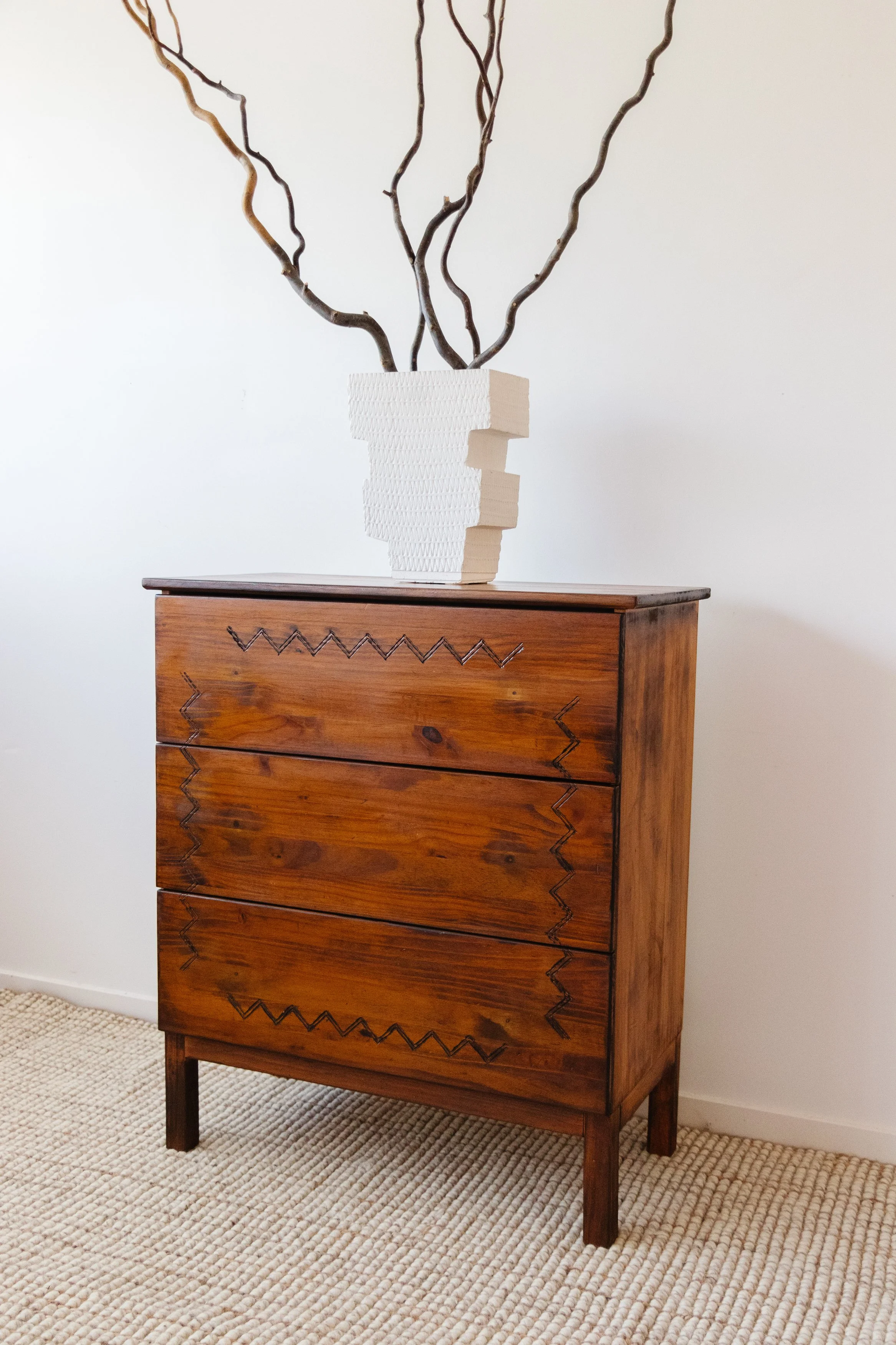 How To Engrave Wooden Furniture — Smor Home