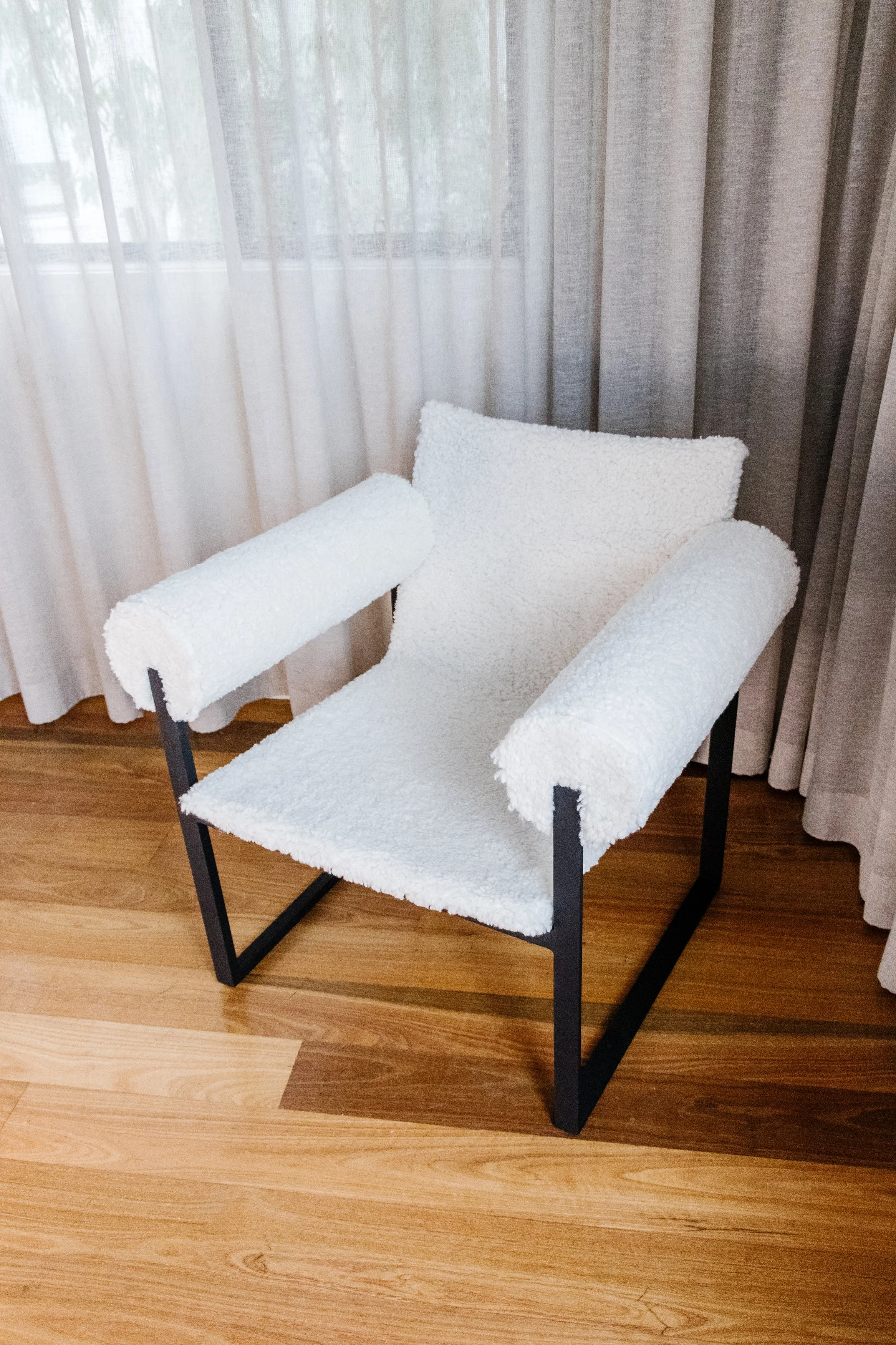 No Sew Upcycled Bolster Cushion Armchair — Smor Home