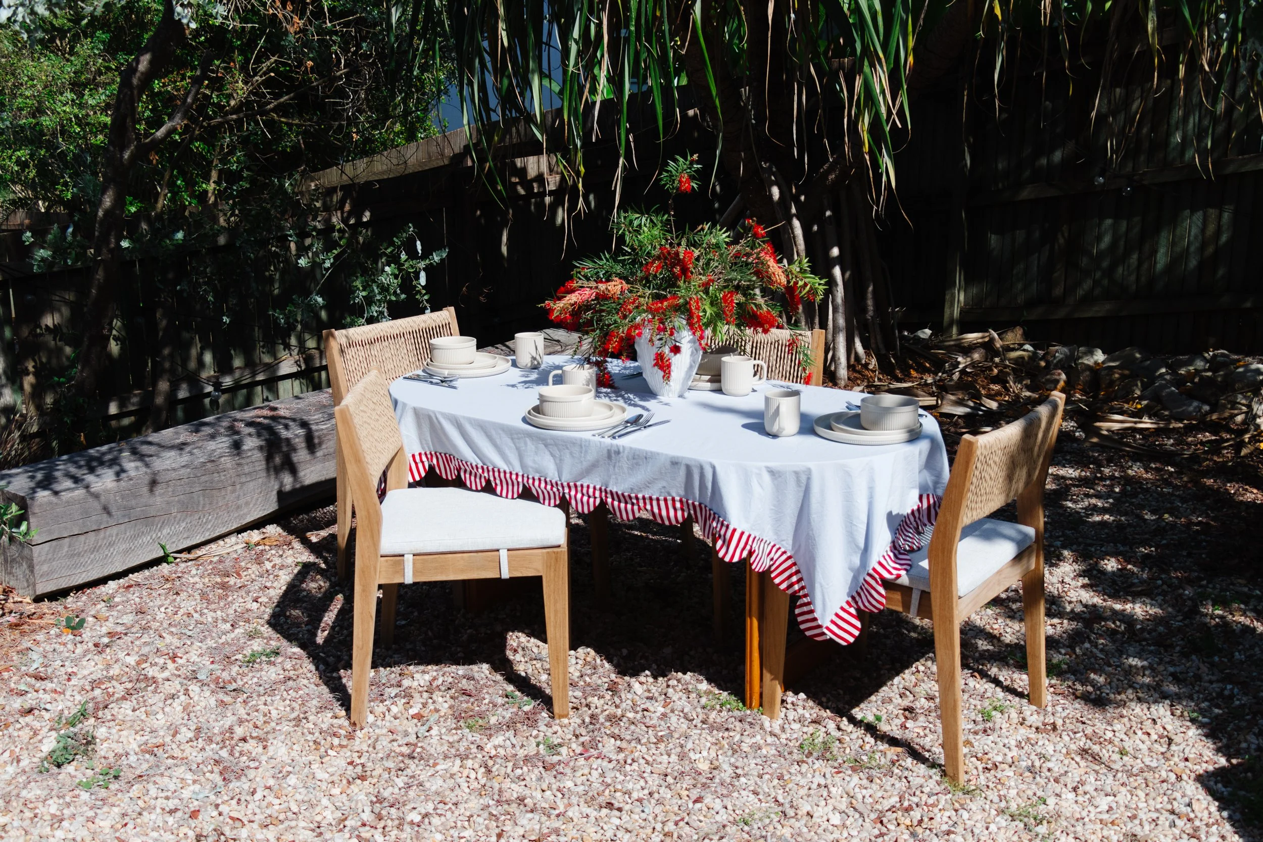 How To Make A Scalloped Tablecloth (using thrifted duvet covers ...