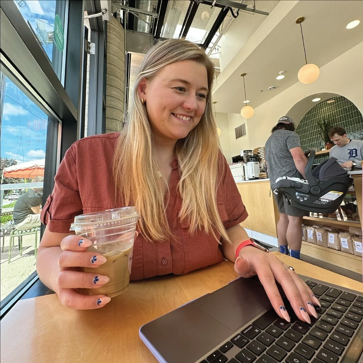 Rose Color Creative - Design for the Bright Side of Business