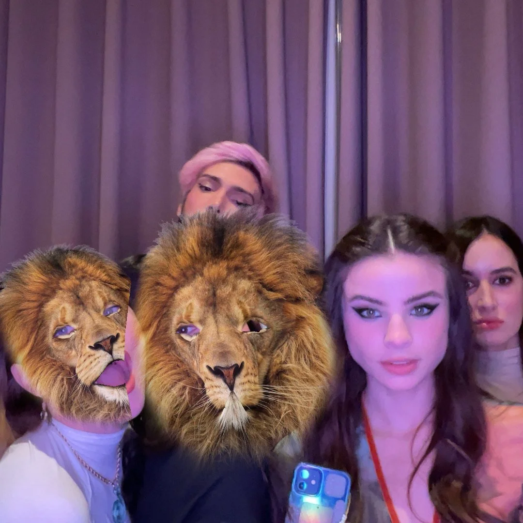 Photo Booth Rental Los Angeles | (310) 622-9957 | Insta Photo Booth Rental