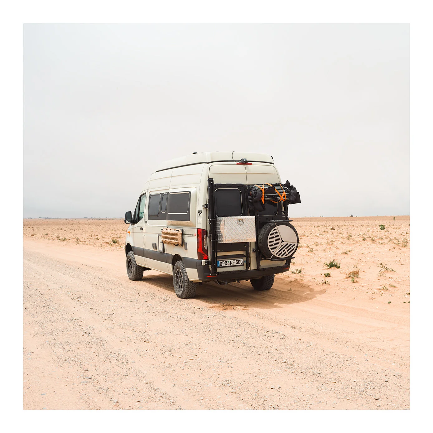 Tactic Vans Pins to hold Max Trax MK2 & Xtreme — Tactic Vans