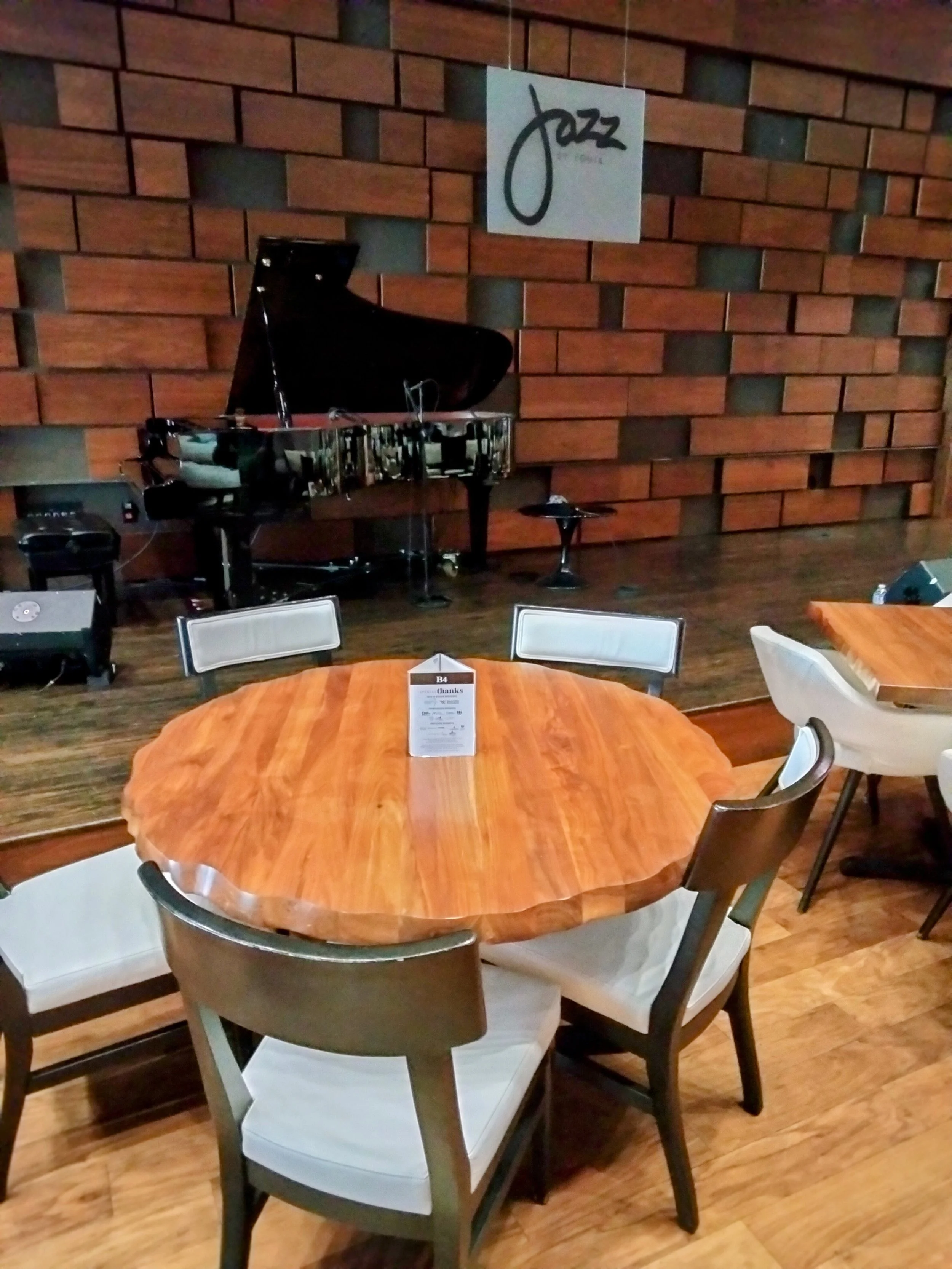 Win! a FRONT ROW table for 4 and valet parking for our Jazz St. Louis ...