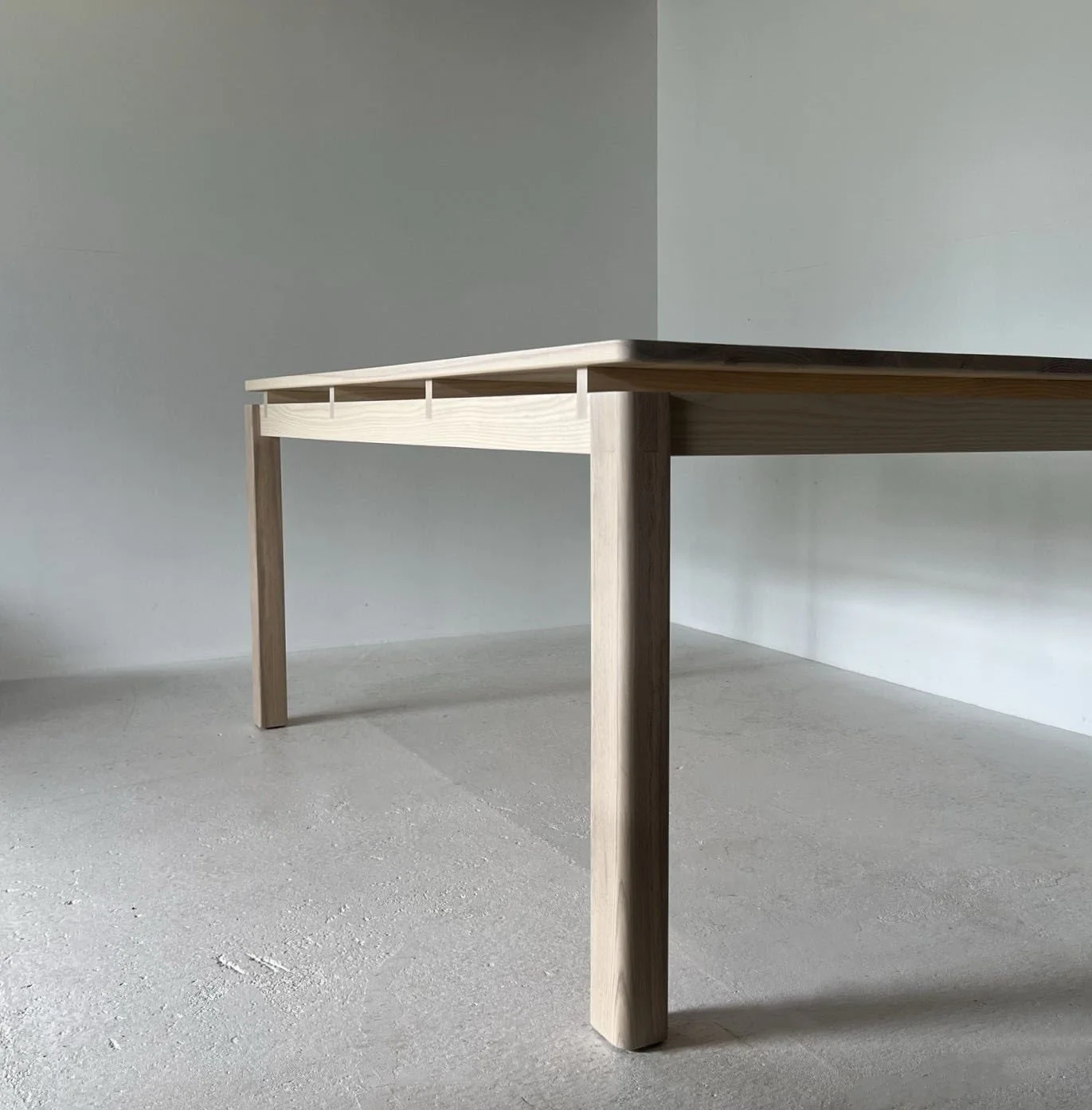 SHIRO Dining Table — Heart and Sap Bespoke Custom Furniture Maker