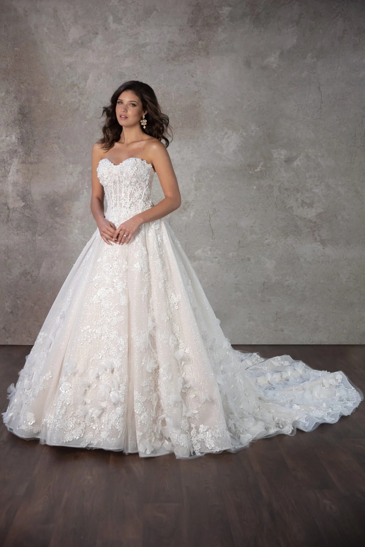 Essense of Australia Wedding Dresses Exquisite details Essense of ...