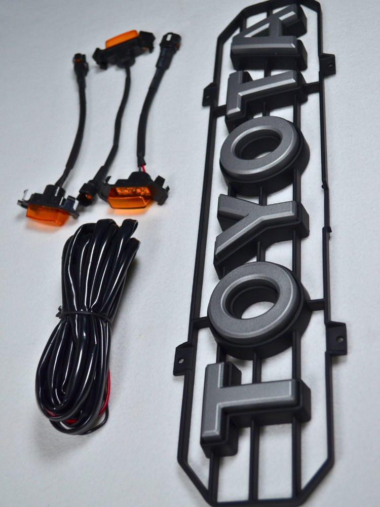 Toyota Sequoia Black Window Trim (2001-2007) — Trail Runner Customs