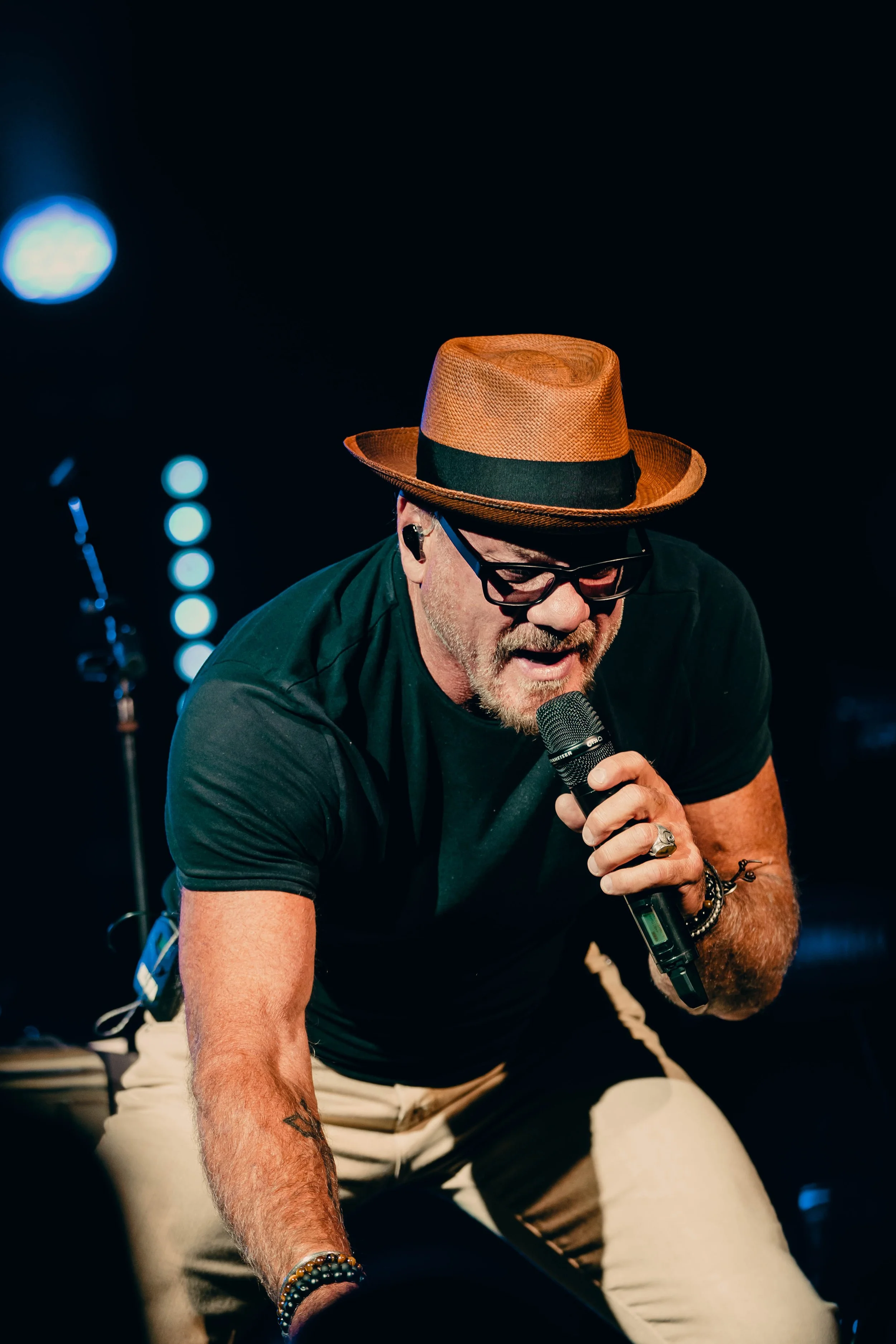 Official Phil Vassar Website