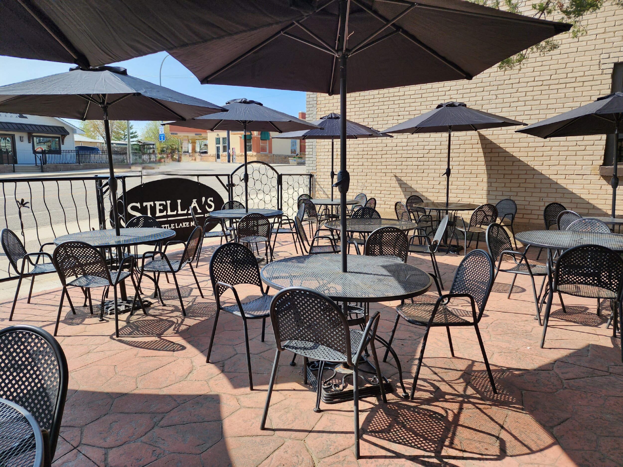 Stella's Restaurant & Bar