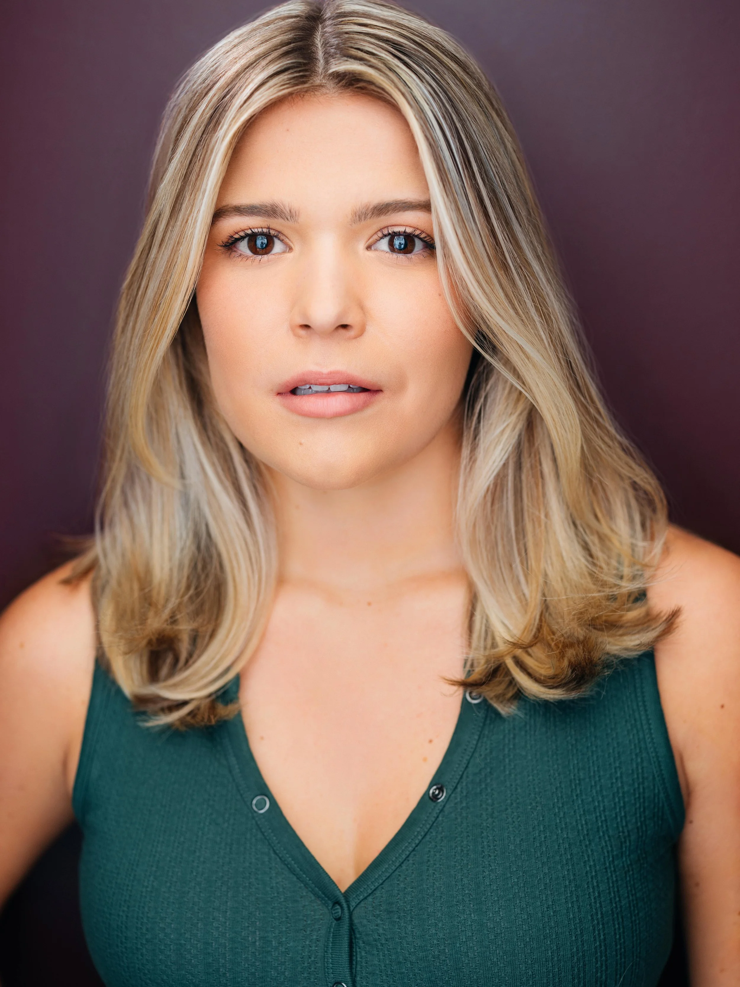 Headshot/Resume — Jenna Giordano