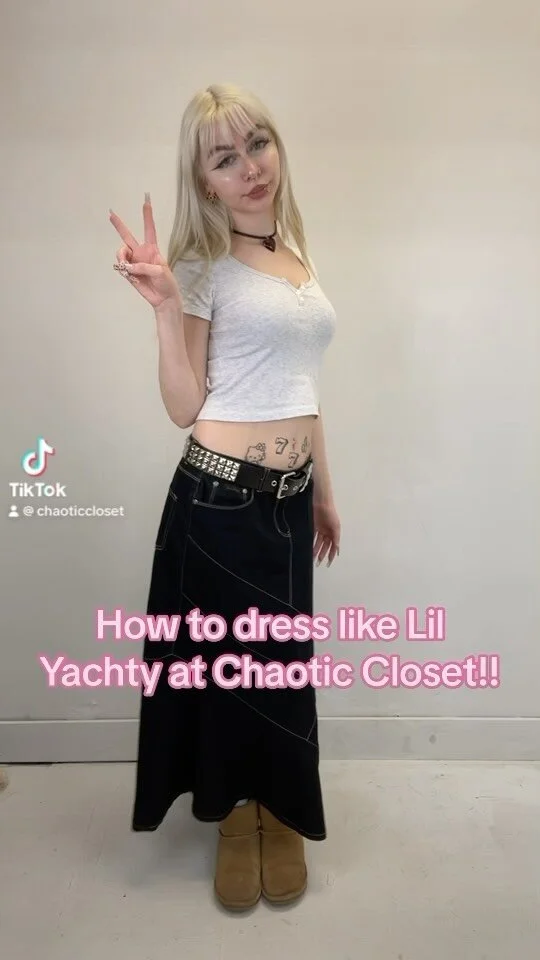 Chaotic Closet | Vintage and Modern Fashion