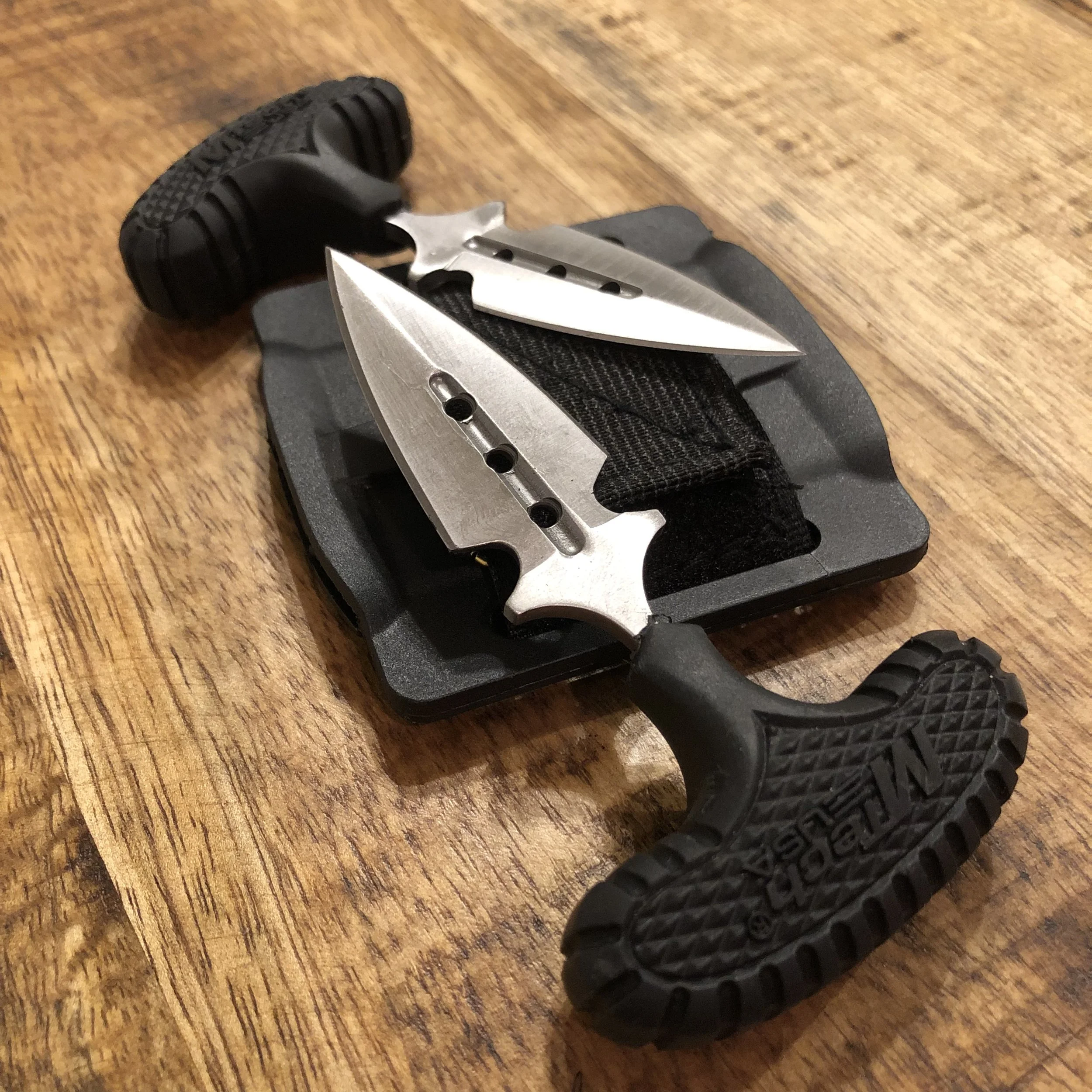 Set de Push Daggers Mtech 46 — Armaduras Medievales